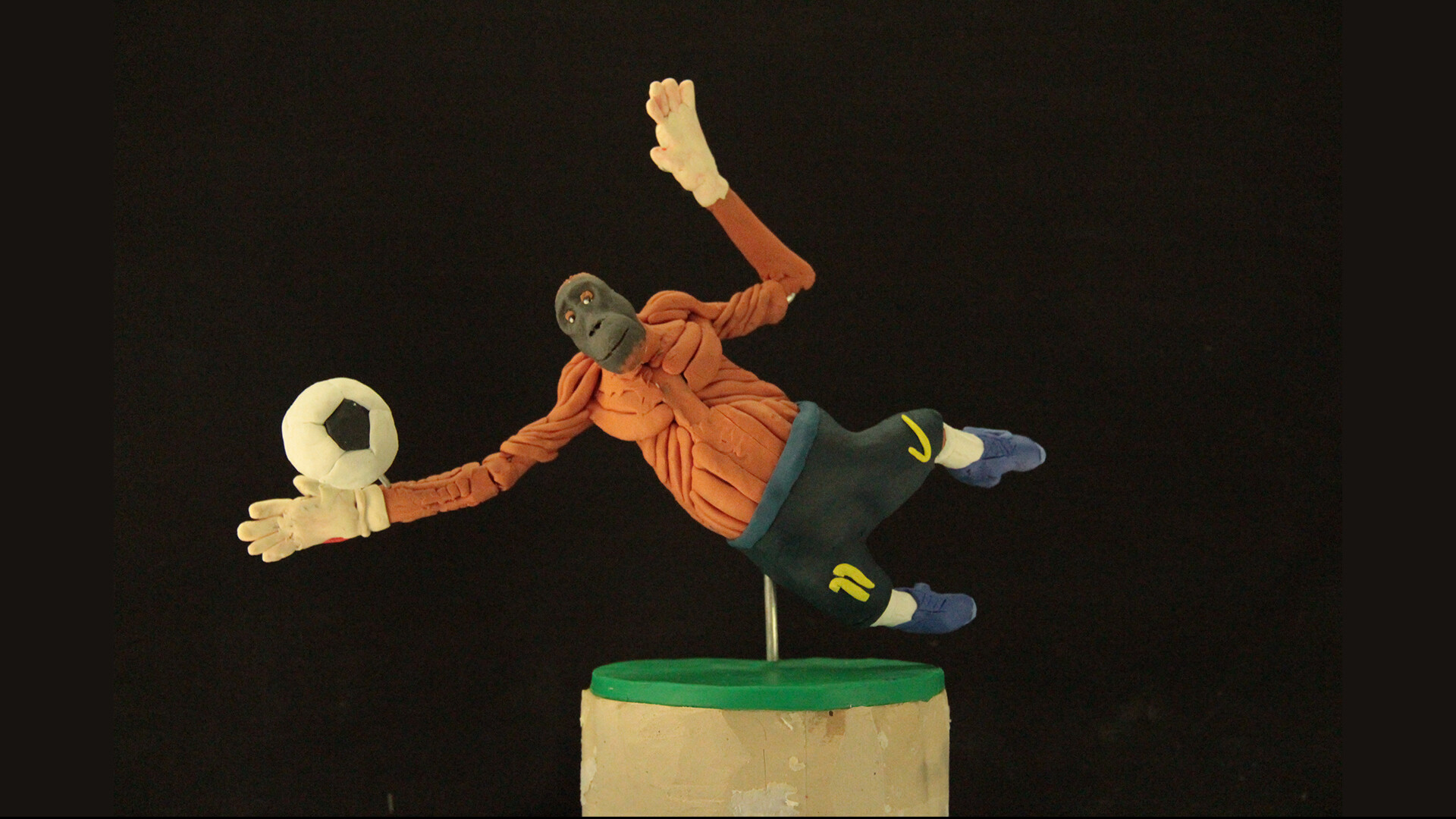 ArtStation - Orangutan - The Goalkeeper - Clay model