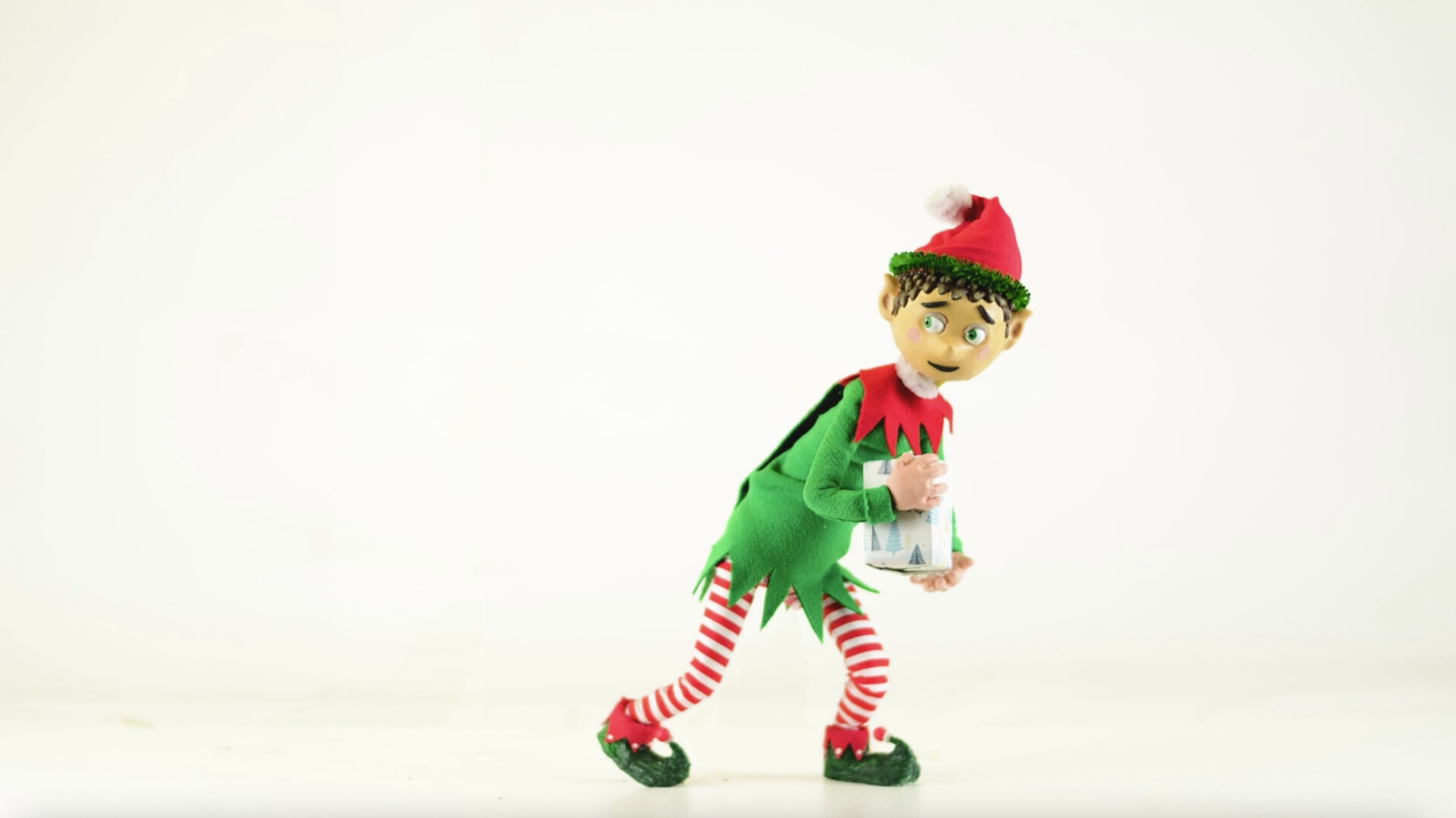 ArtStation - Sneaking Elf - Stop Motion - Character Animation