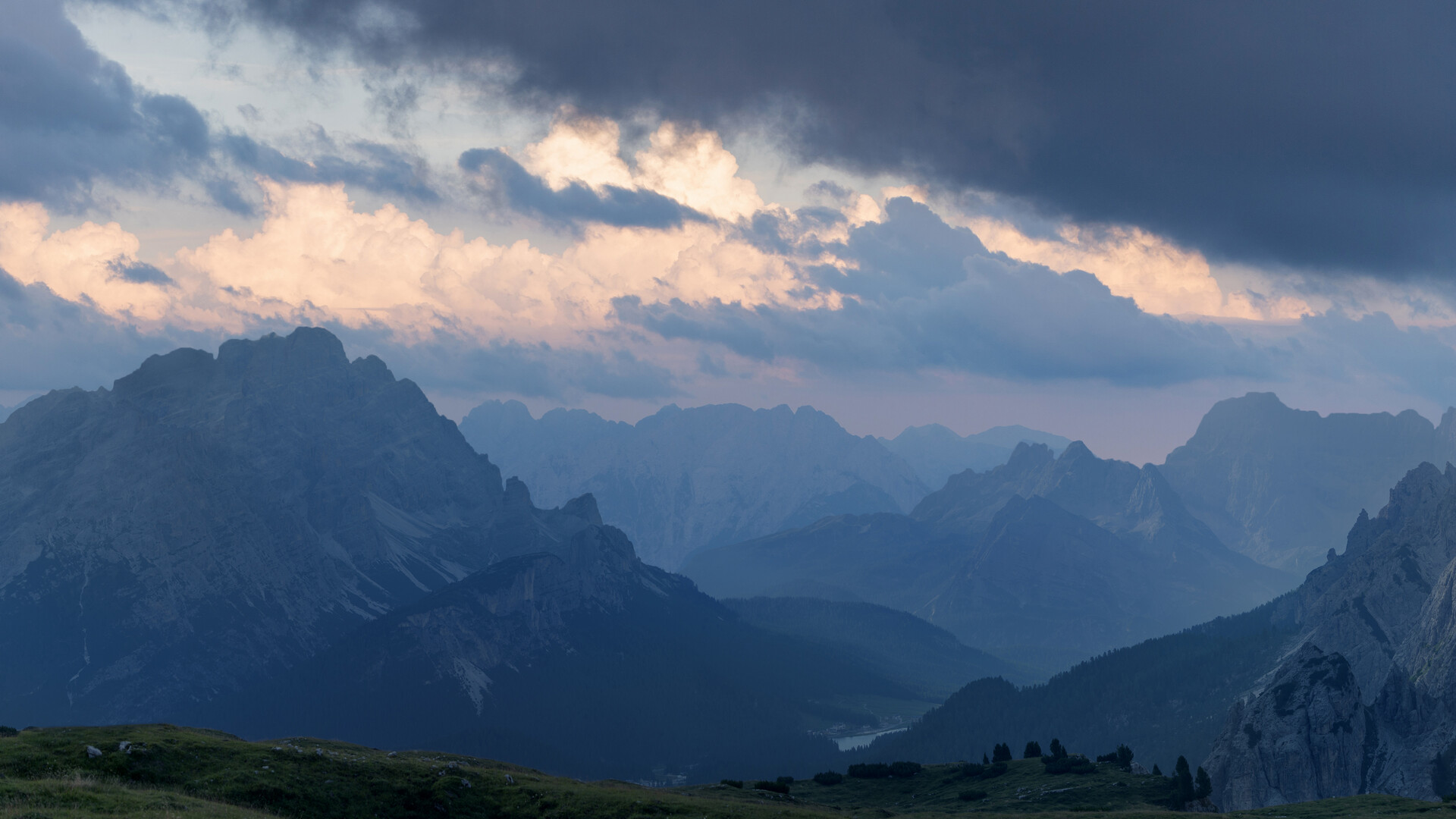 ArtStation - Into the mountains Matte Paiting