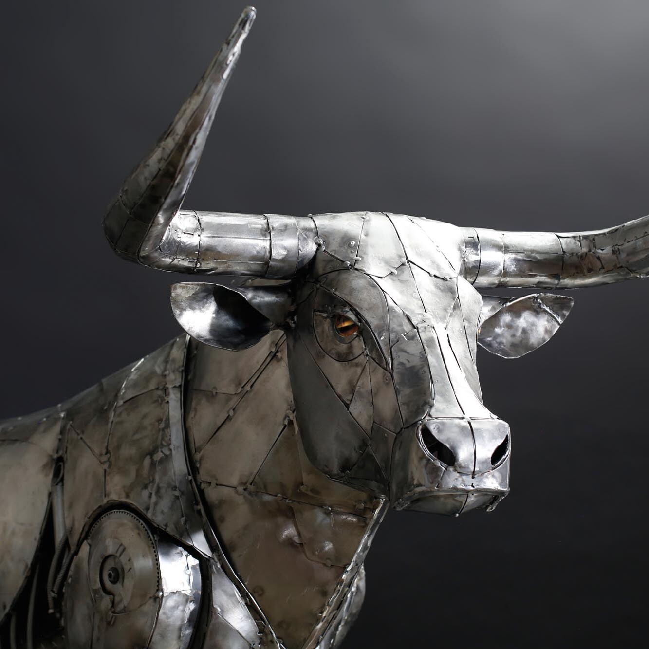 ArtStation - Articulated Mechanical Spanish Fighting Bull Sculpture