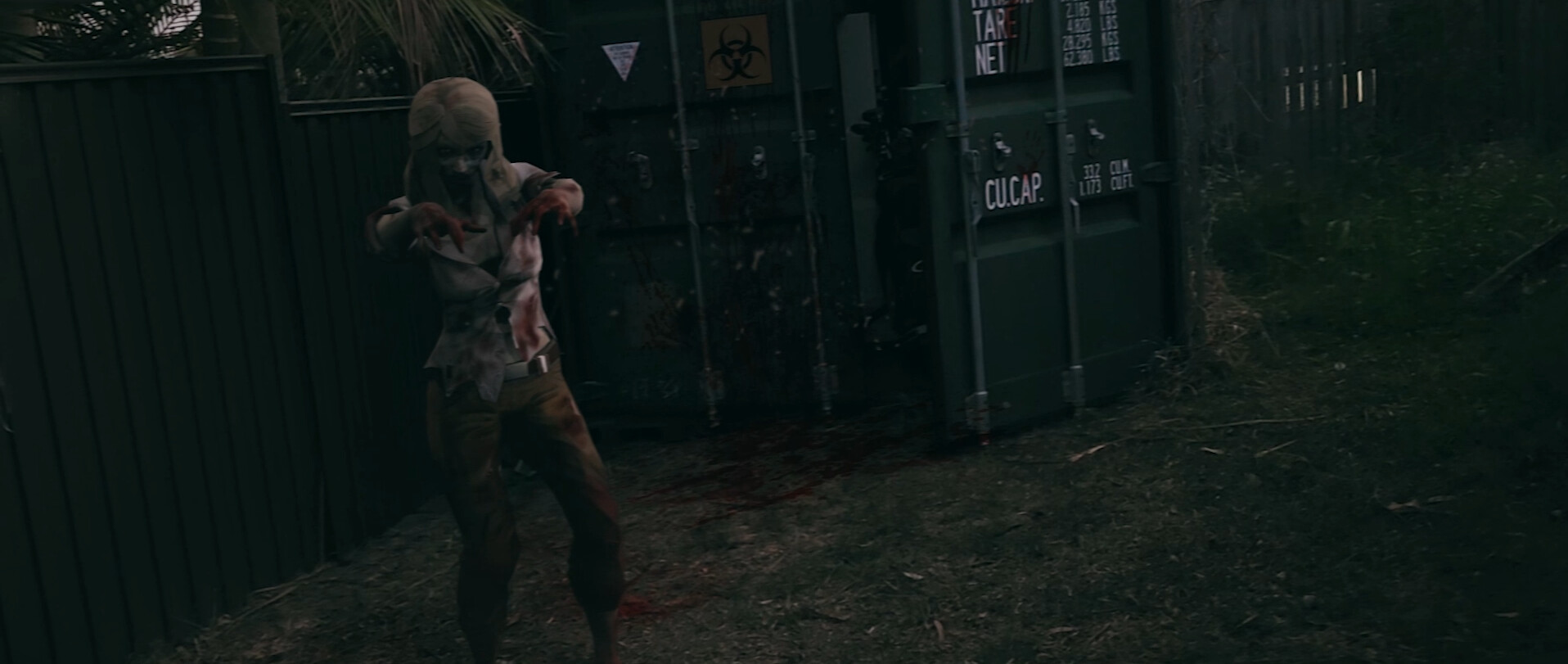 ArtStation - Zombie scene (3D+VFX+Compositing)