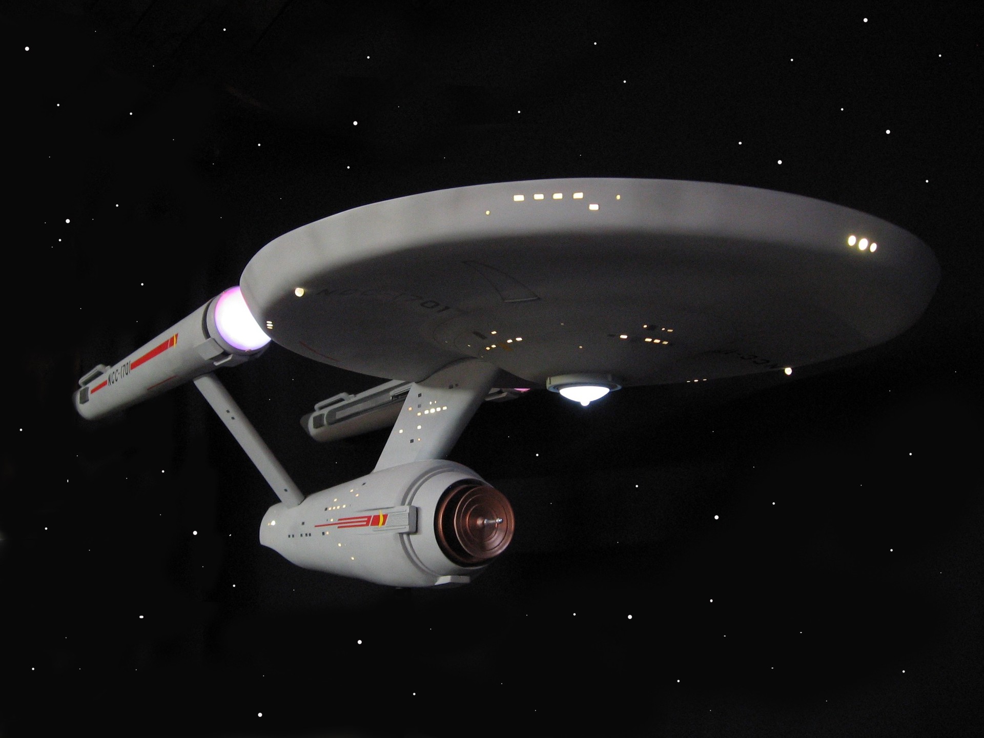 Steve Neill - 66 inch scratch built TOS Enterprise