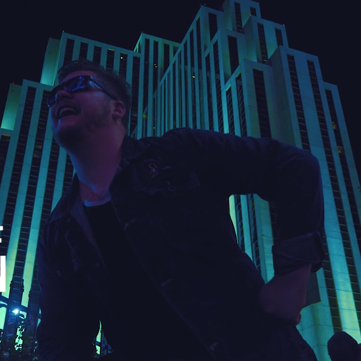 Cameron Paris - Neon Skeeno