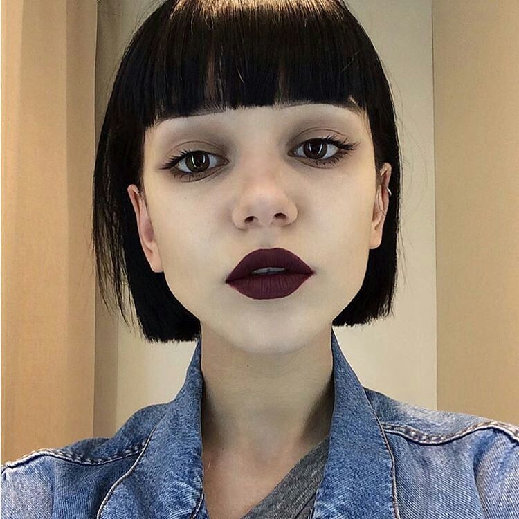 JoAsLiN . - Sarah (Cloudy sunset)