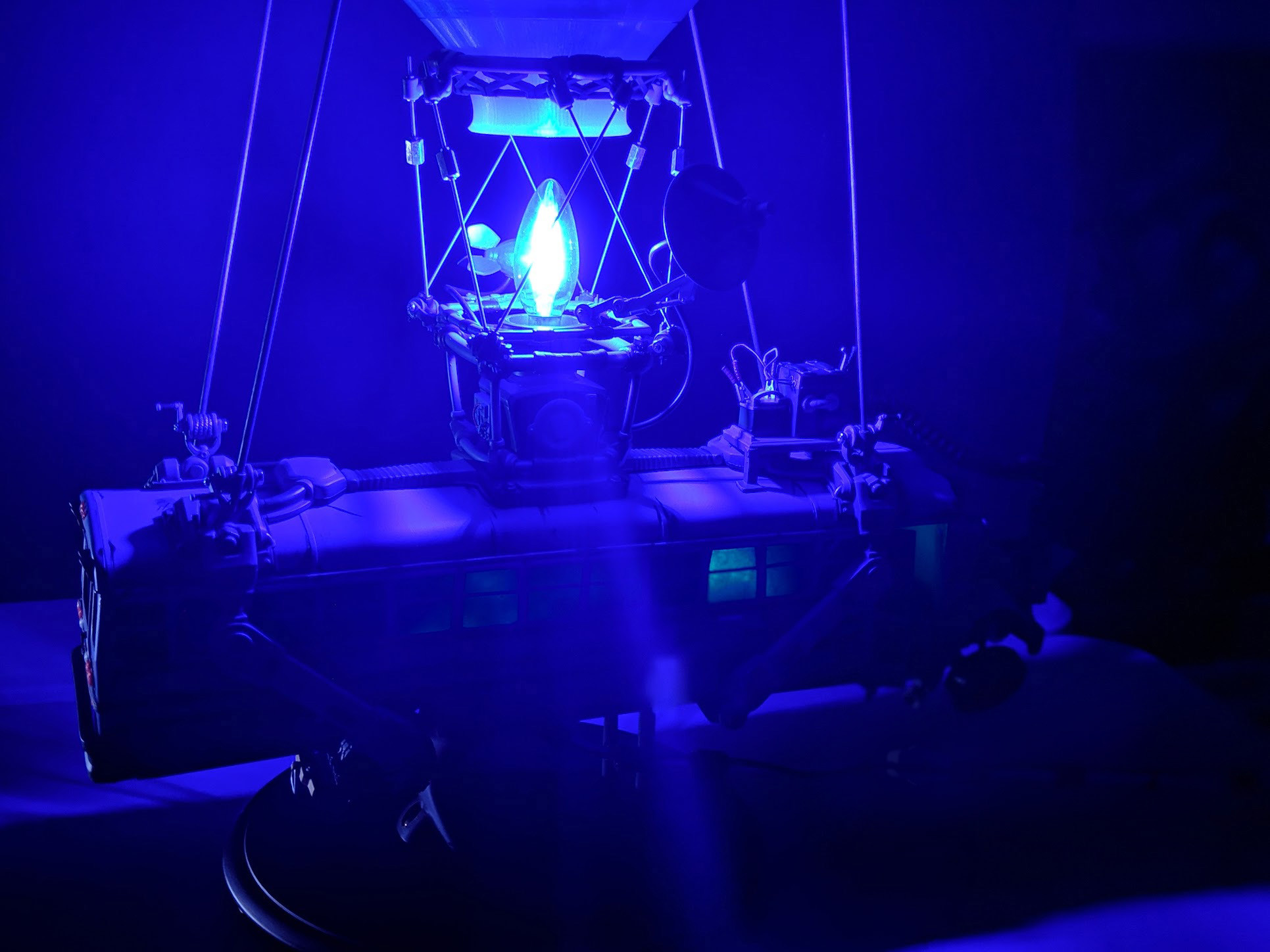 Mike Kime - Battle Bus - Lamp