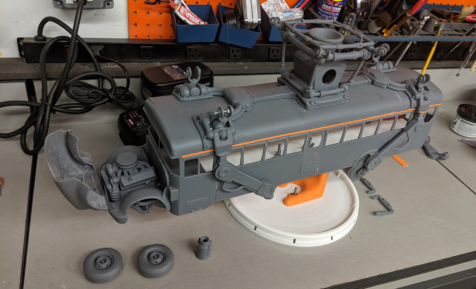 Mike Kime - Battle Bus - Lamp