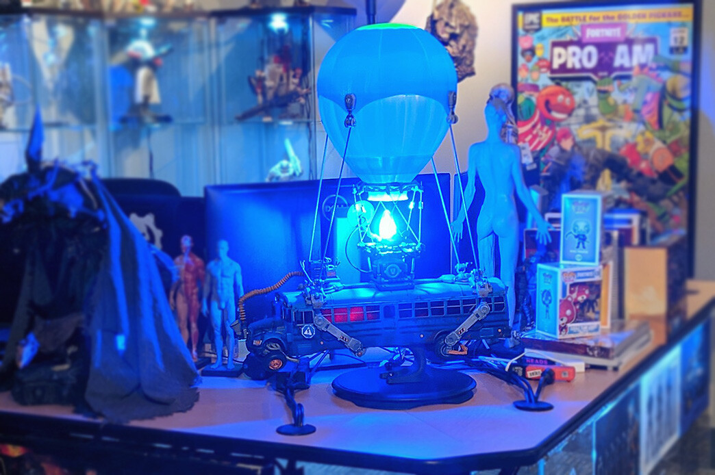 Mike Kime - Battle Bus - Lamp