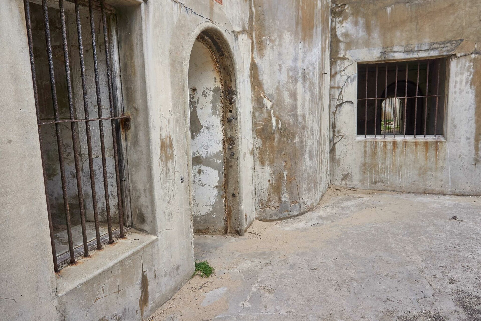 FOTOREF.COM Photo Packs - 137 photos of WWII Concrete Fortification