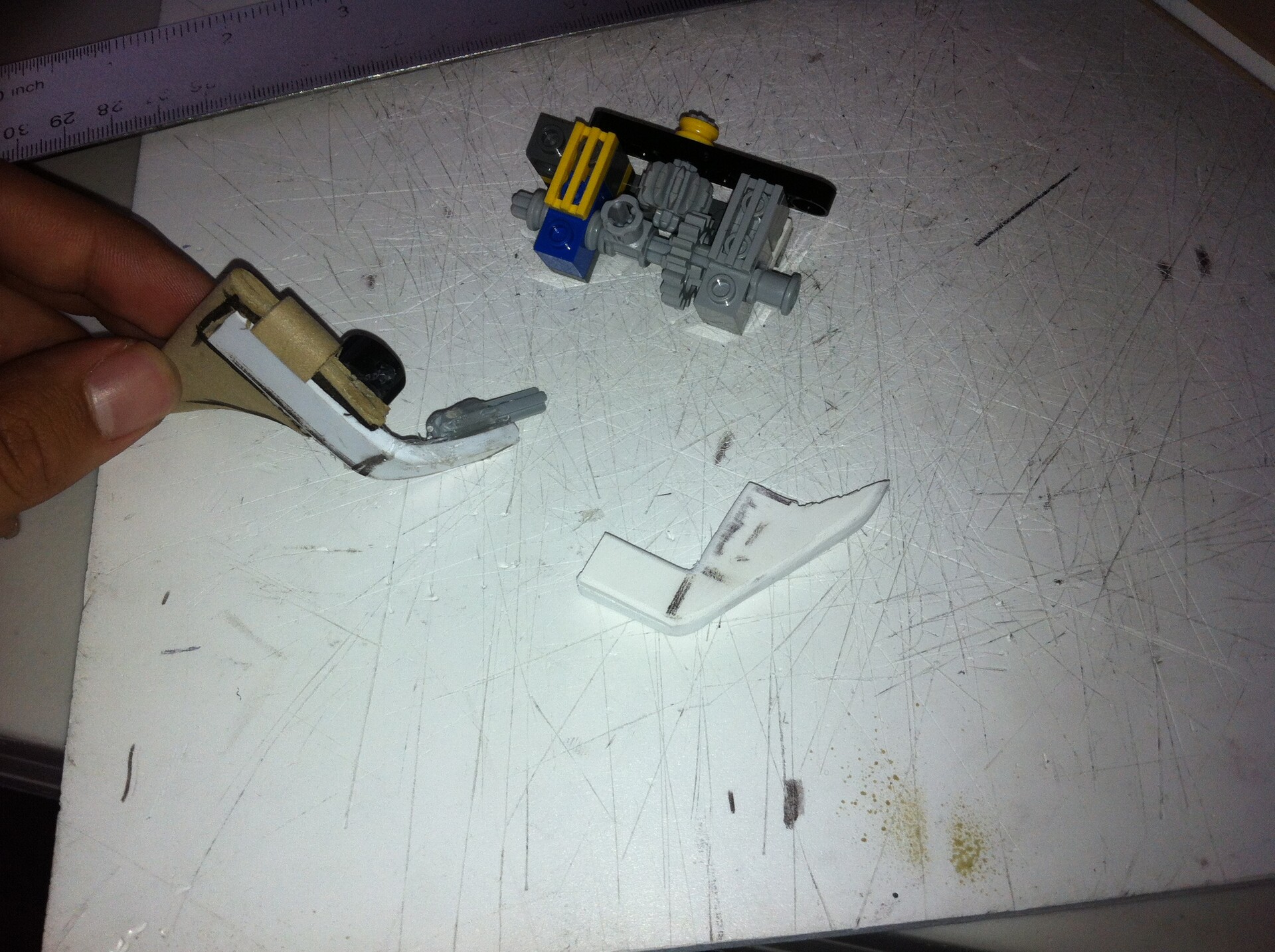 Gabriel Toscano - Fallout 4 Scattered Automatic Laser Rifle Replica Prop