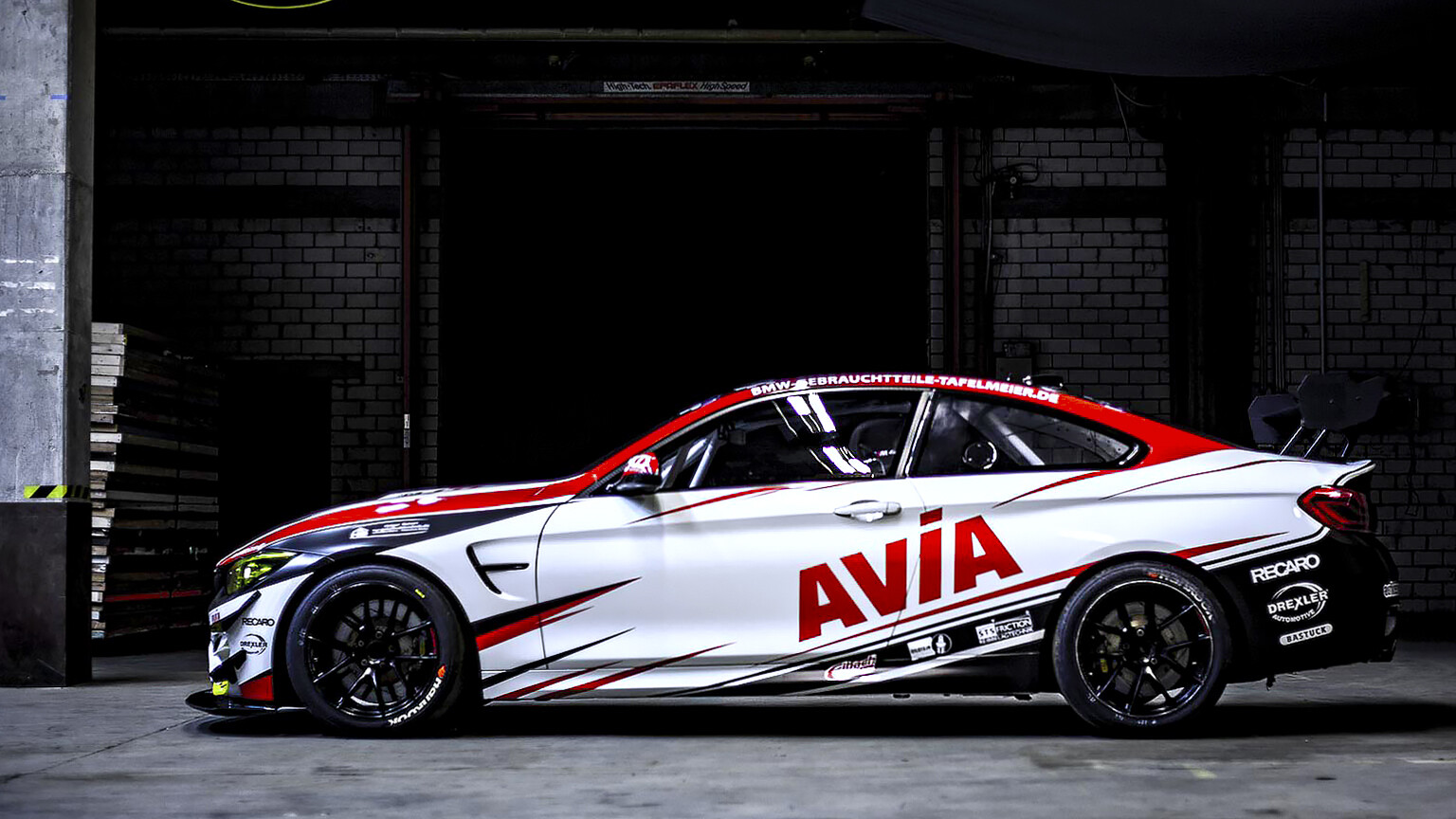 Marcus Dempwolf - AVIA Racing: Livery