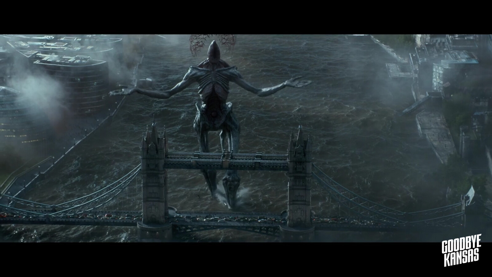 Mikael Andersson - Hellboy - London Tower Bridge