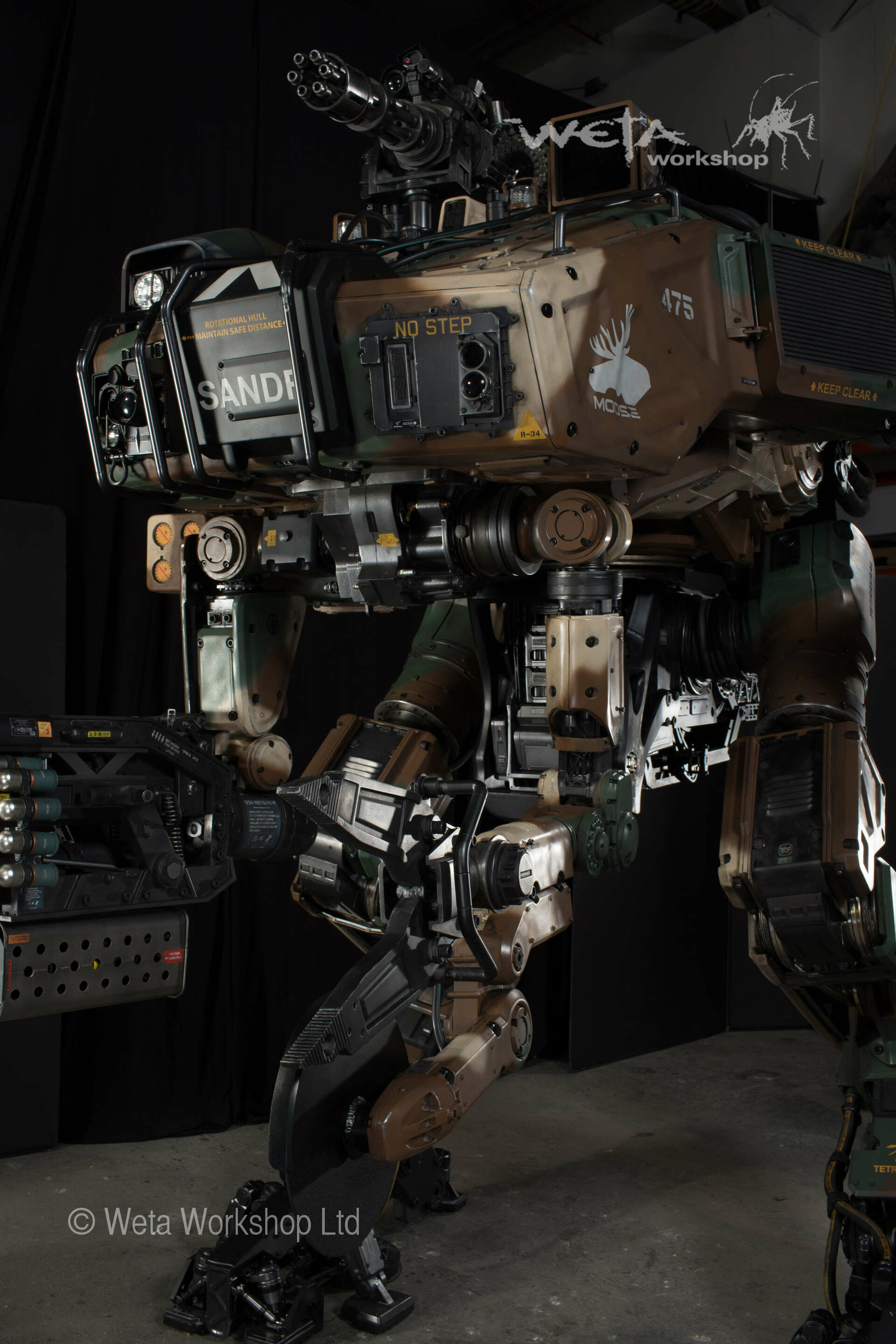 EDWARD DENTON - EDRED INDUSTRIES - CHAPPIE: THE MOOSE - Full Scale
