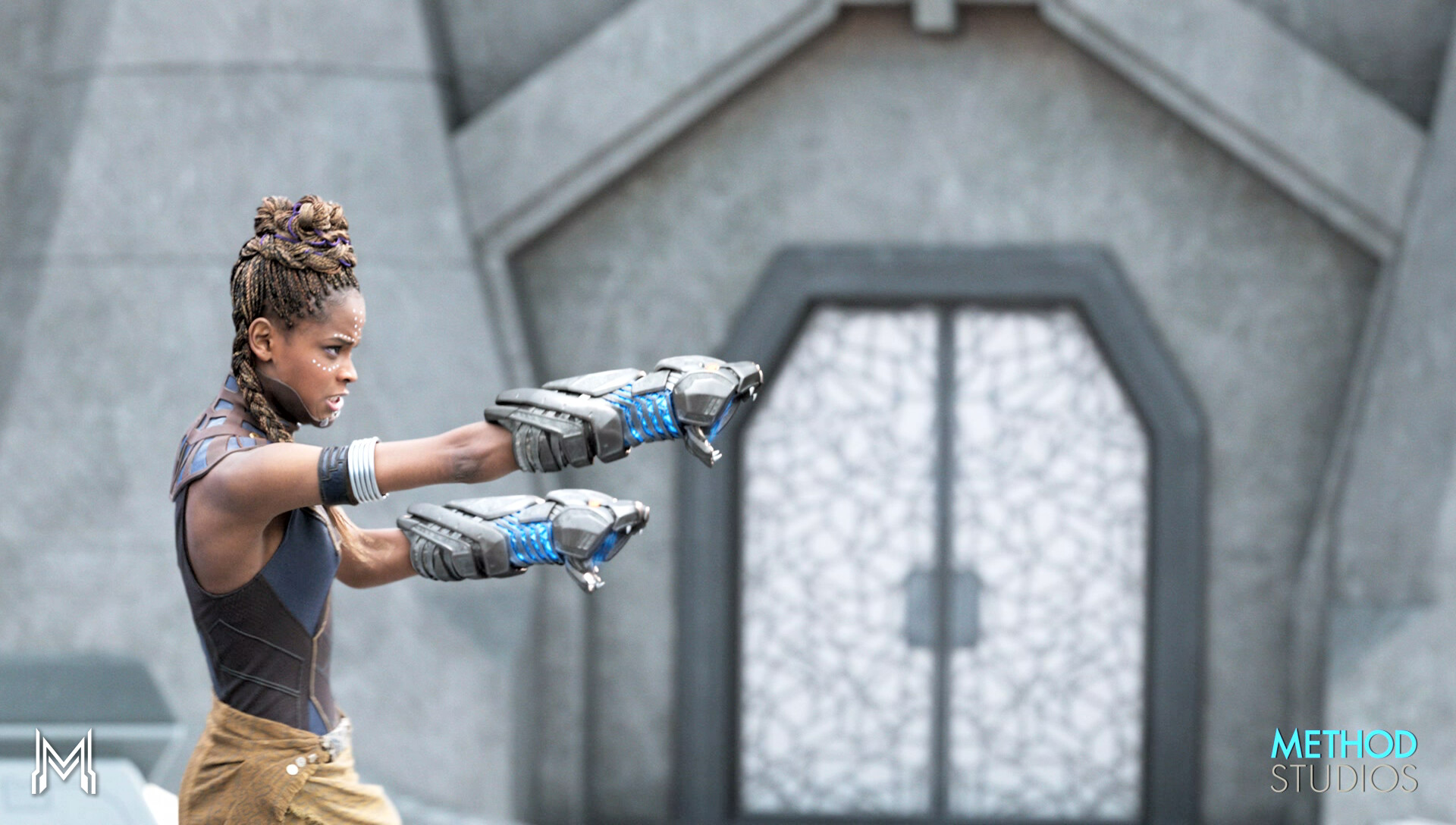 Marcos Melco - Kitten Mittens Model! (Shuri's Gauntlet) - Black Panther