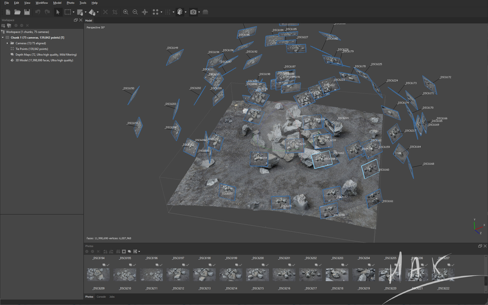 MAKRAM DAOU - Shattered Icelandic rocks - Photogrammetry
