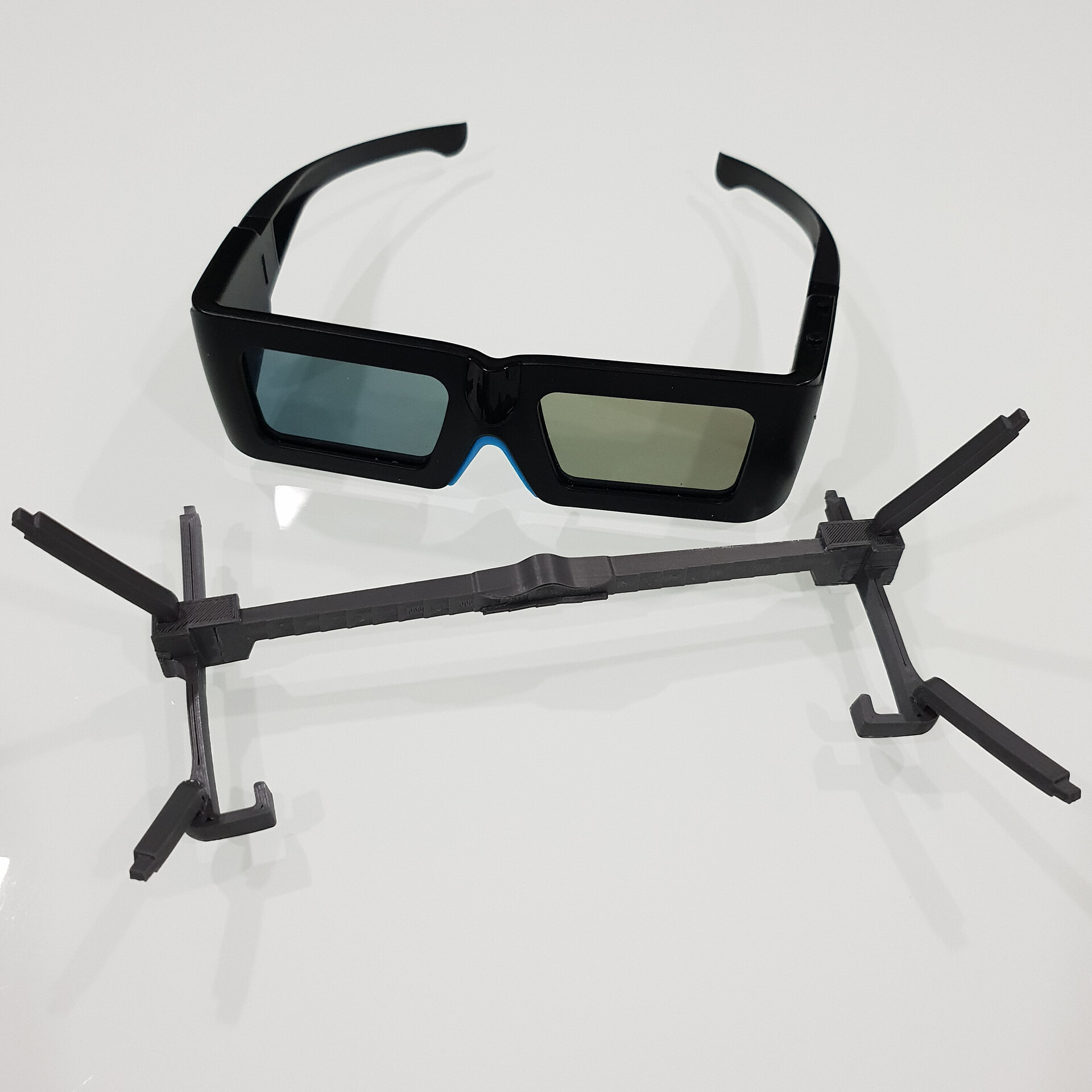 NEORUTO - Product prototyping and fabrication Custom Tracker Frames