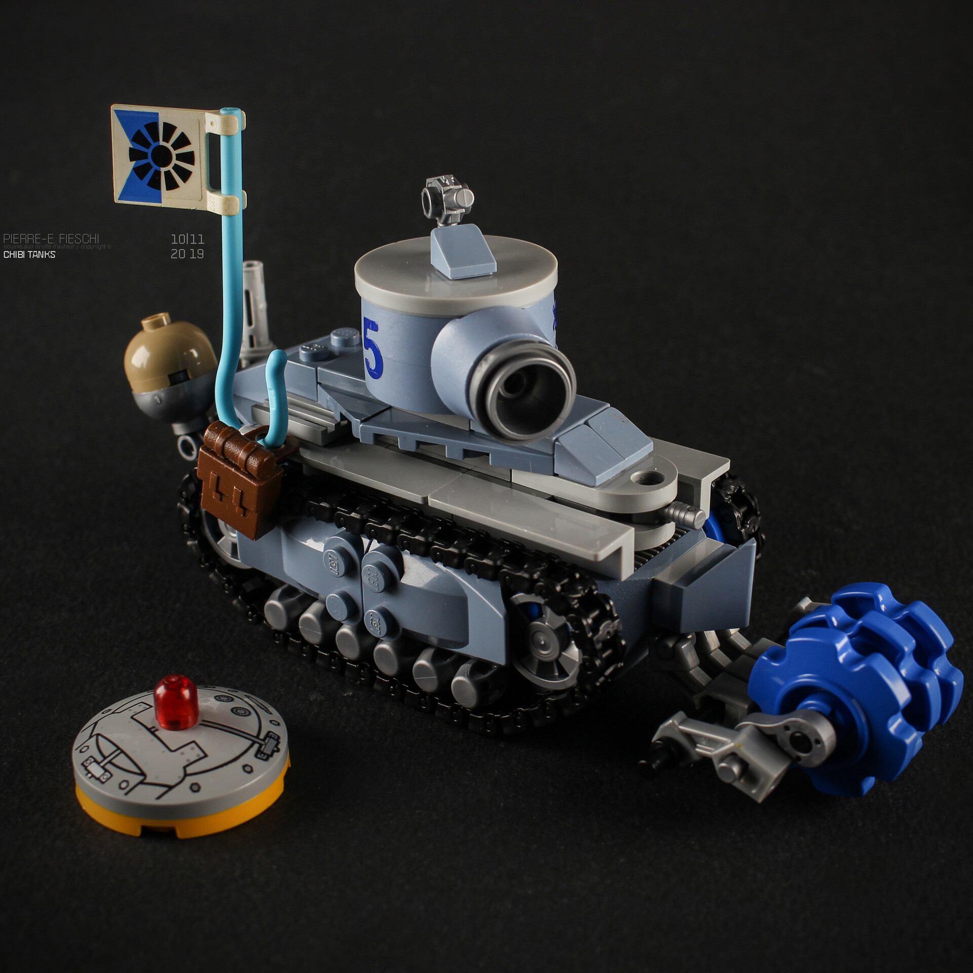 Pierre-E. FIESCHI - Blue Chibi Tank (Physical Model)