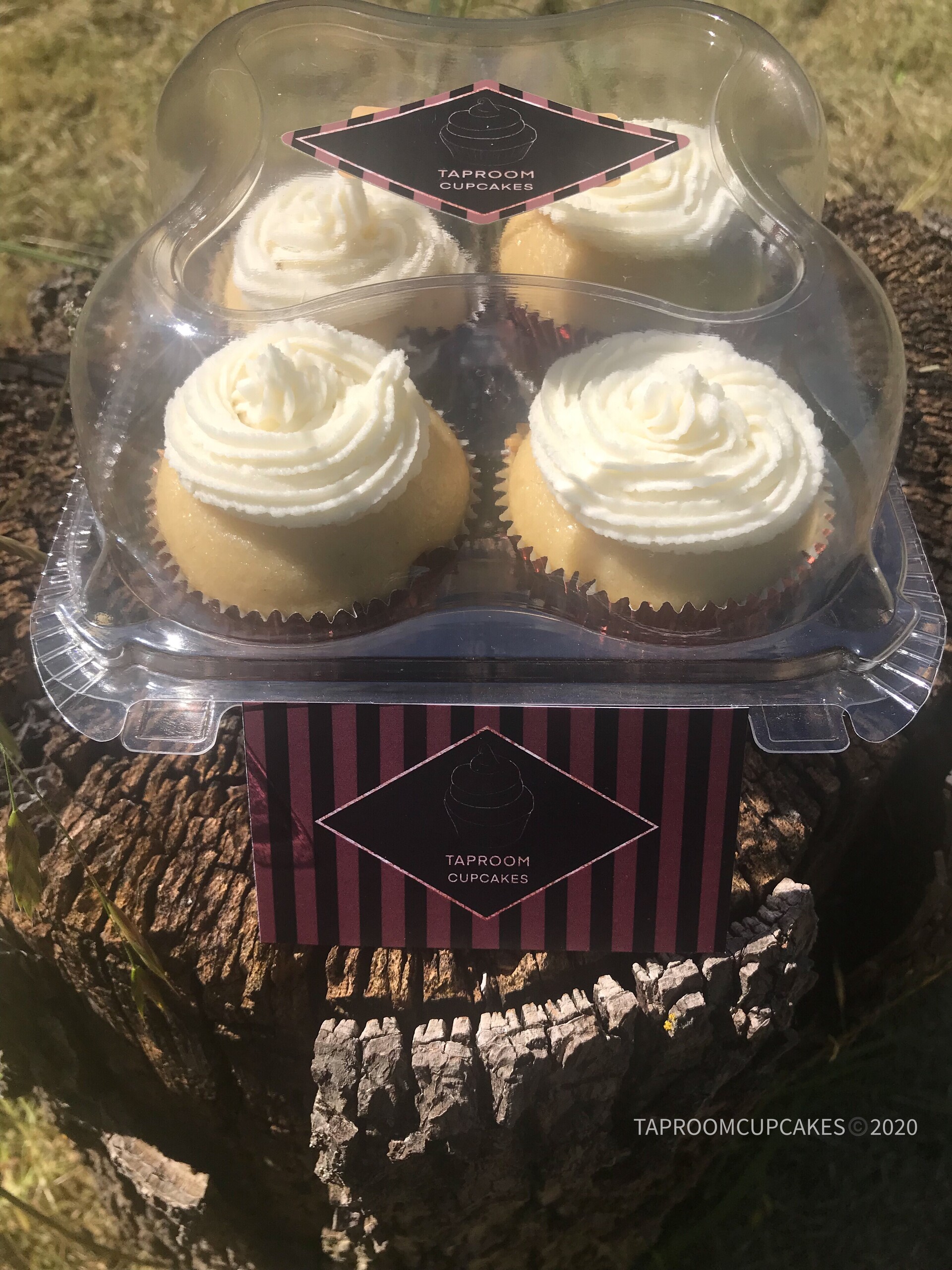 ArtStation - Business card and stickers for home baking business