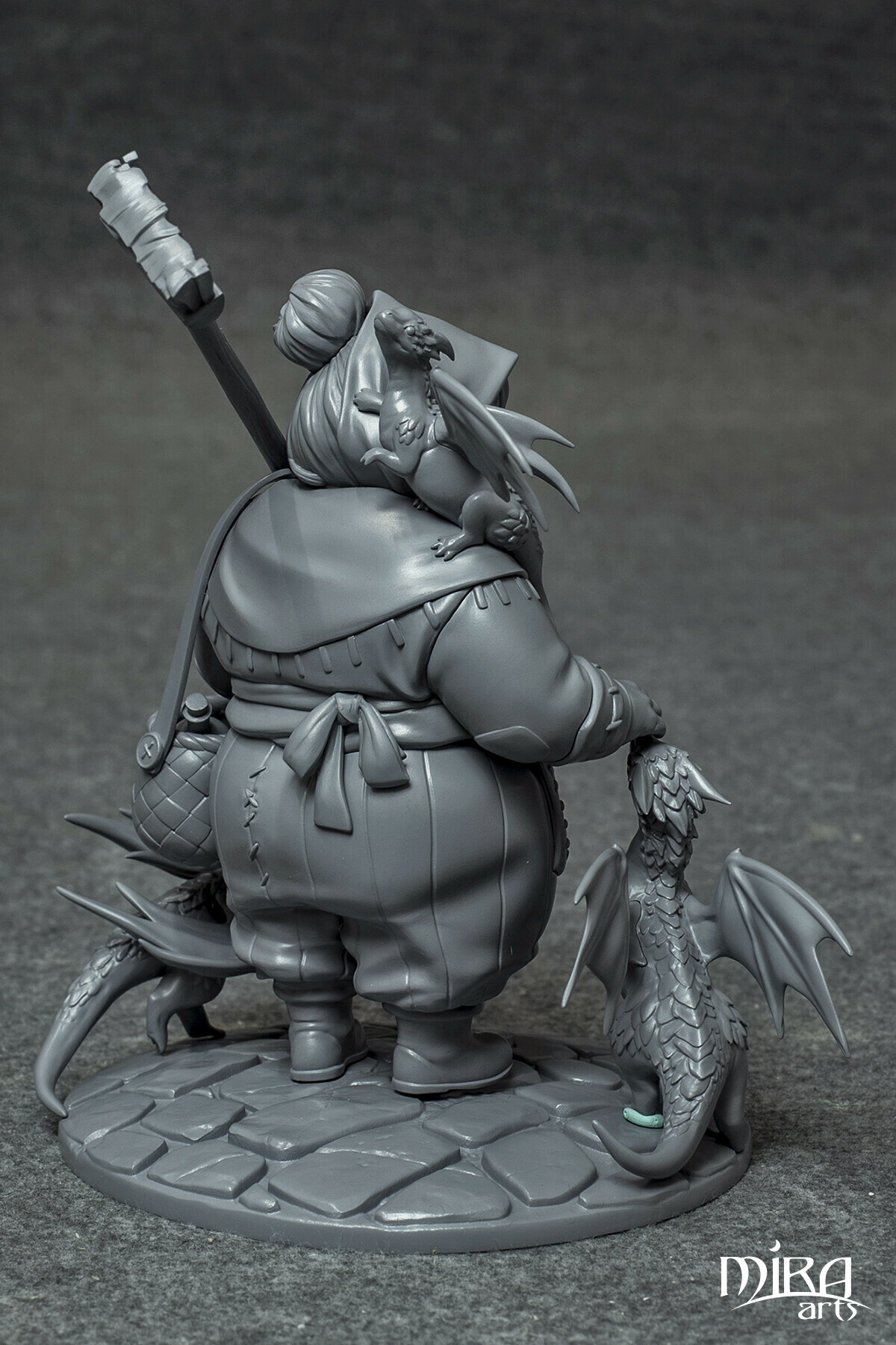 Maria Panfilova - Mamie Dragons Resin figurine