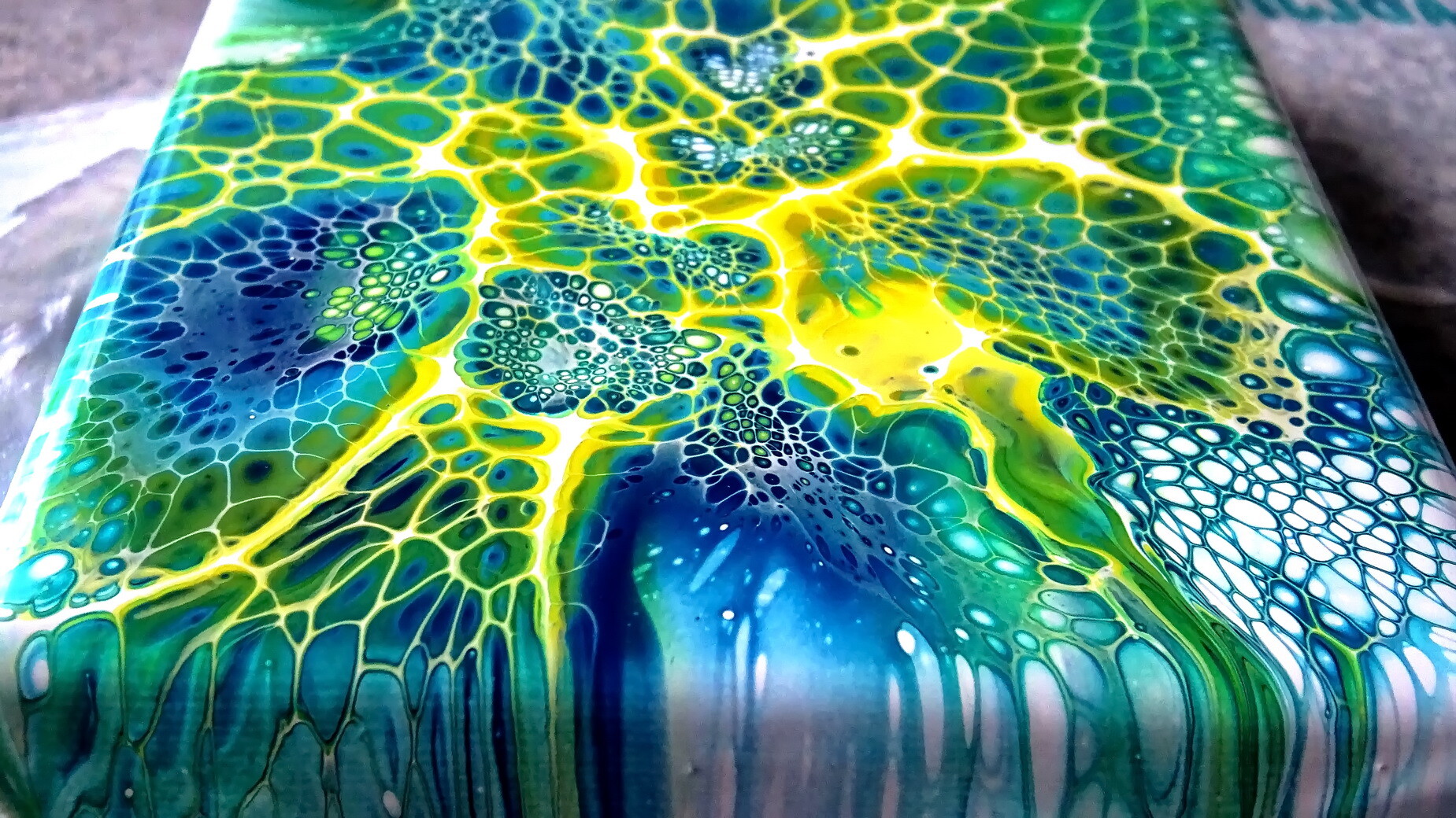 Fiona Art - Perfect bloom with my pouring medium ~ Acrylic pour ...