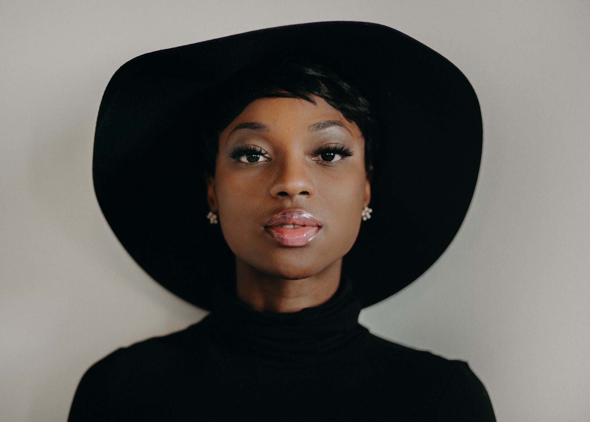 Alexander Lawrence Digital Art - Her Favorite Hat