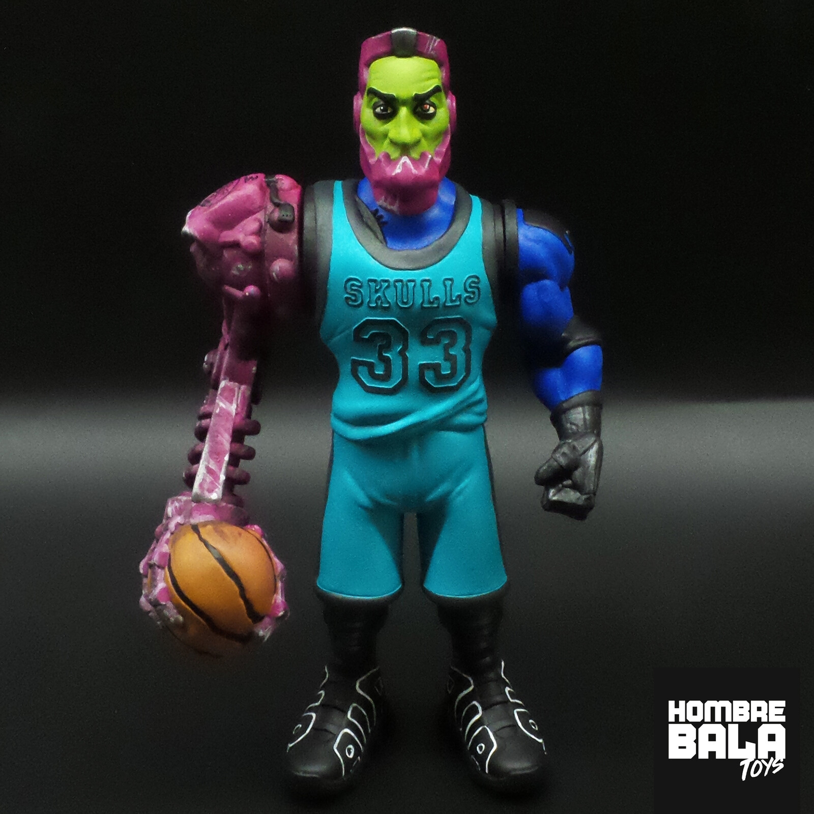 Hombrebala Toys - T, Pippen Jaw! Scottie Pippen + Trap Jaw