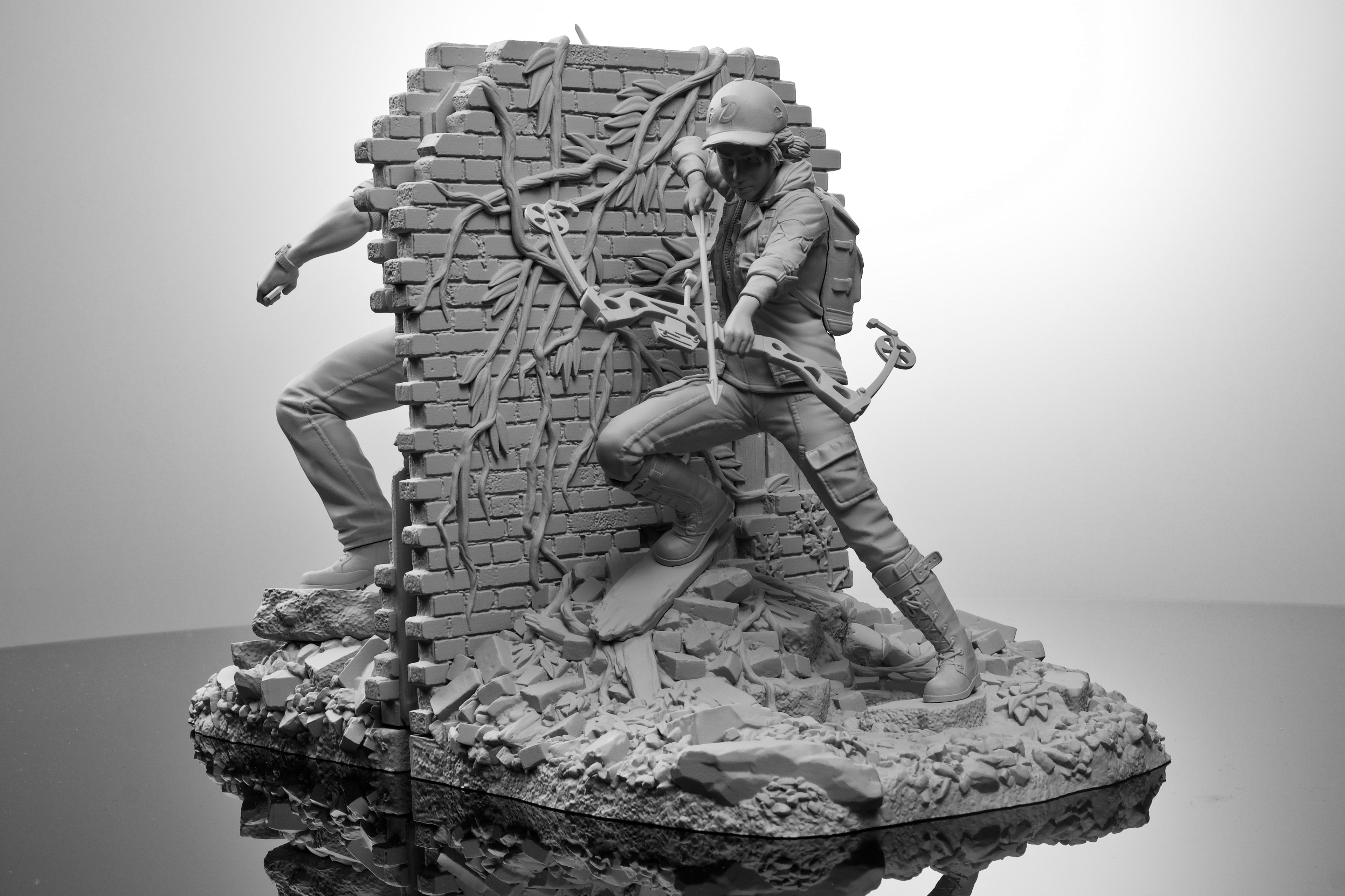 Michael Jenkins - Telltale's The Walking Dead: Lee and Clem Statues