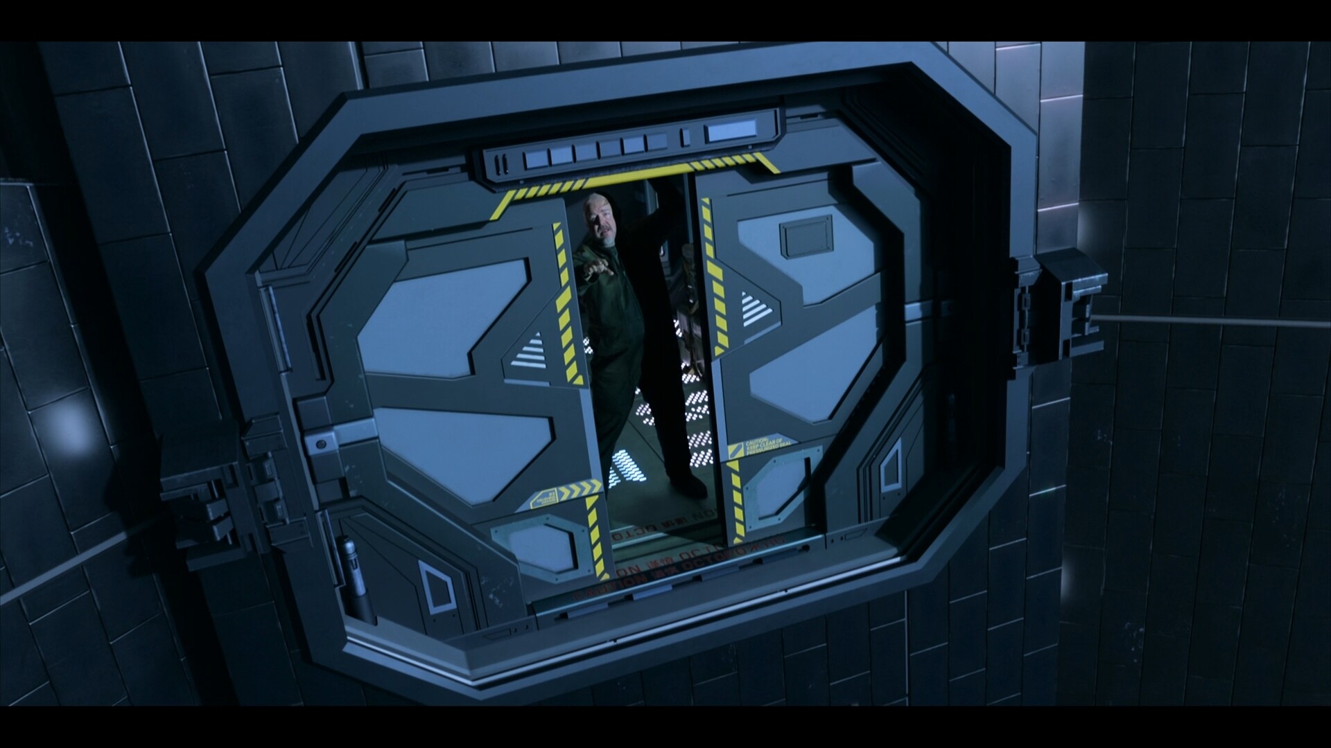 Kelvin Tam - (Expanse) Free Navy Pella