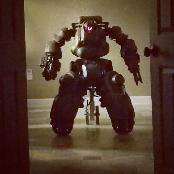 Dennis Mejillones - Large 3D, printed Fallout 4 RC Sentry Bot!