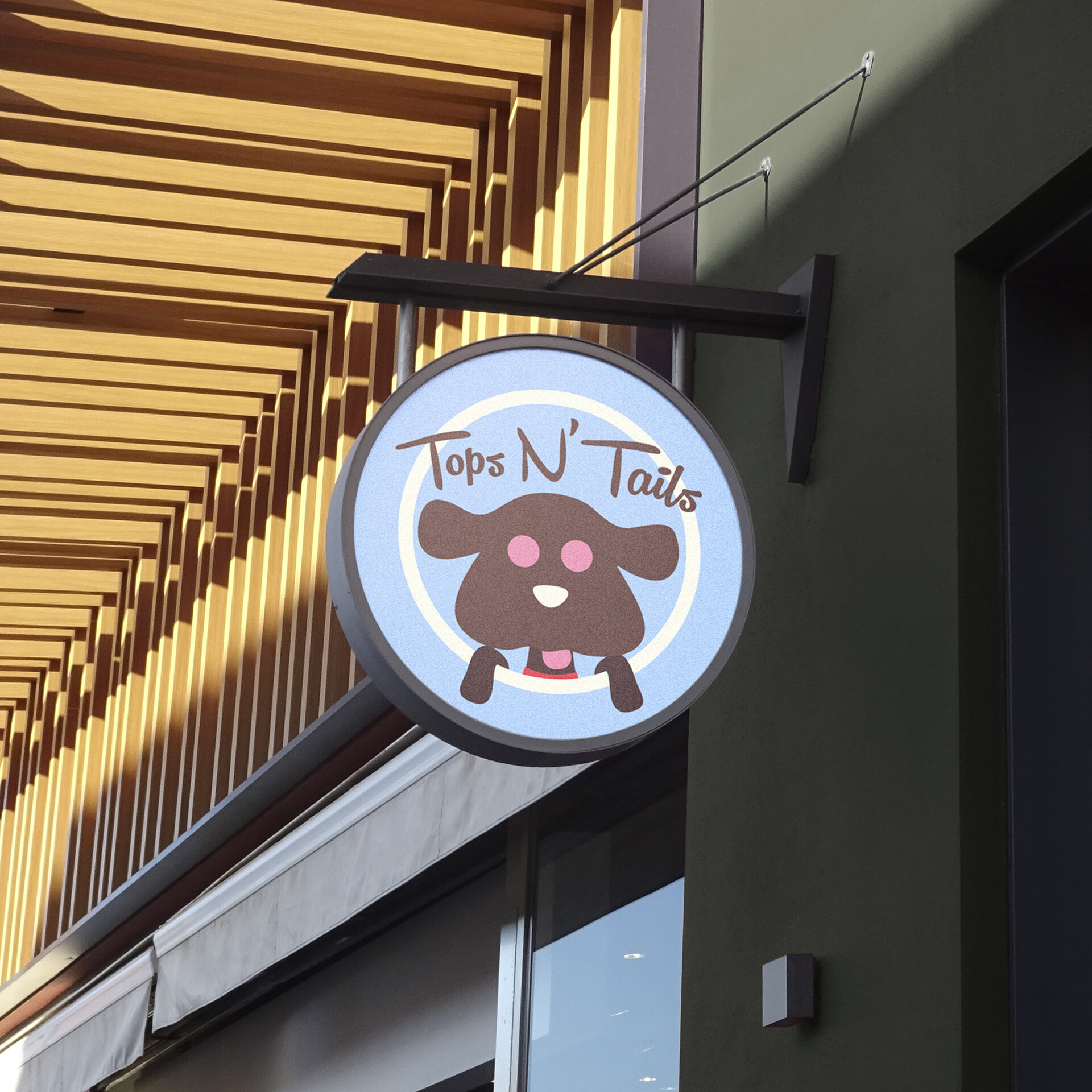 Leon Dean - Tops N' Tails Logo