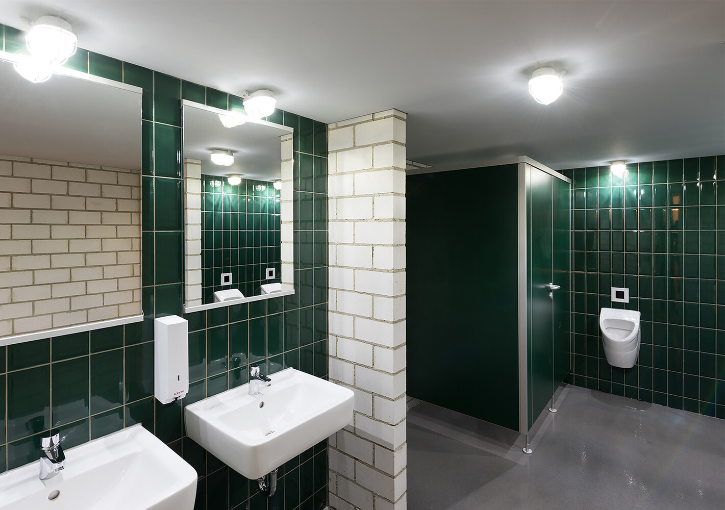 Chris Toth - Bathroom