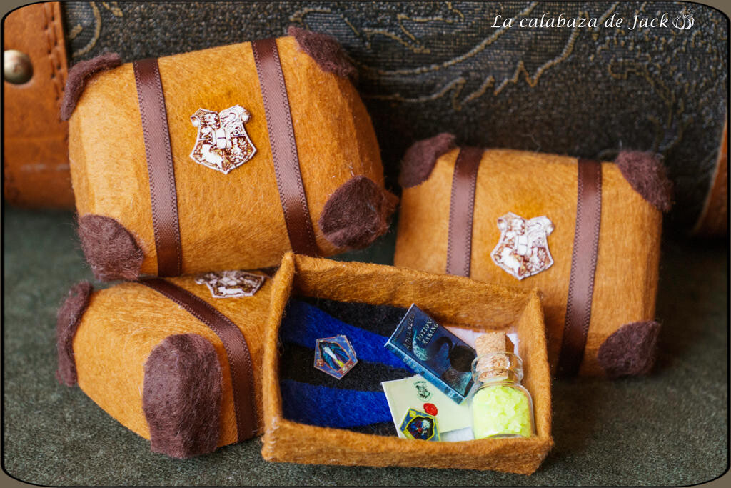 ArtStation - Hogwarts trunk miniature - Harry Potter