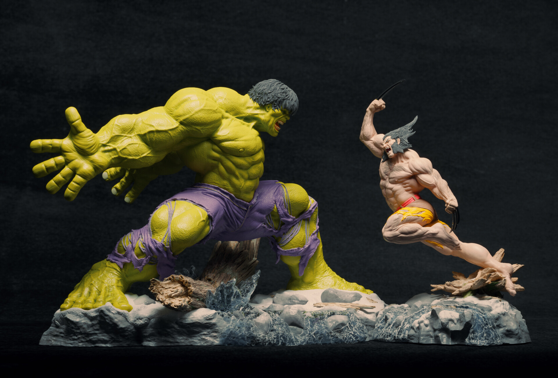 Hulk Vs Juggernaut Statue