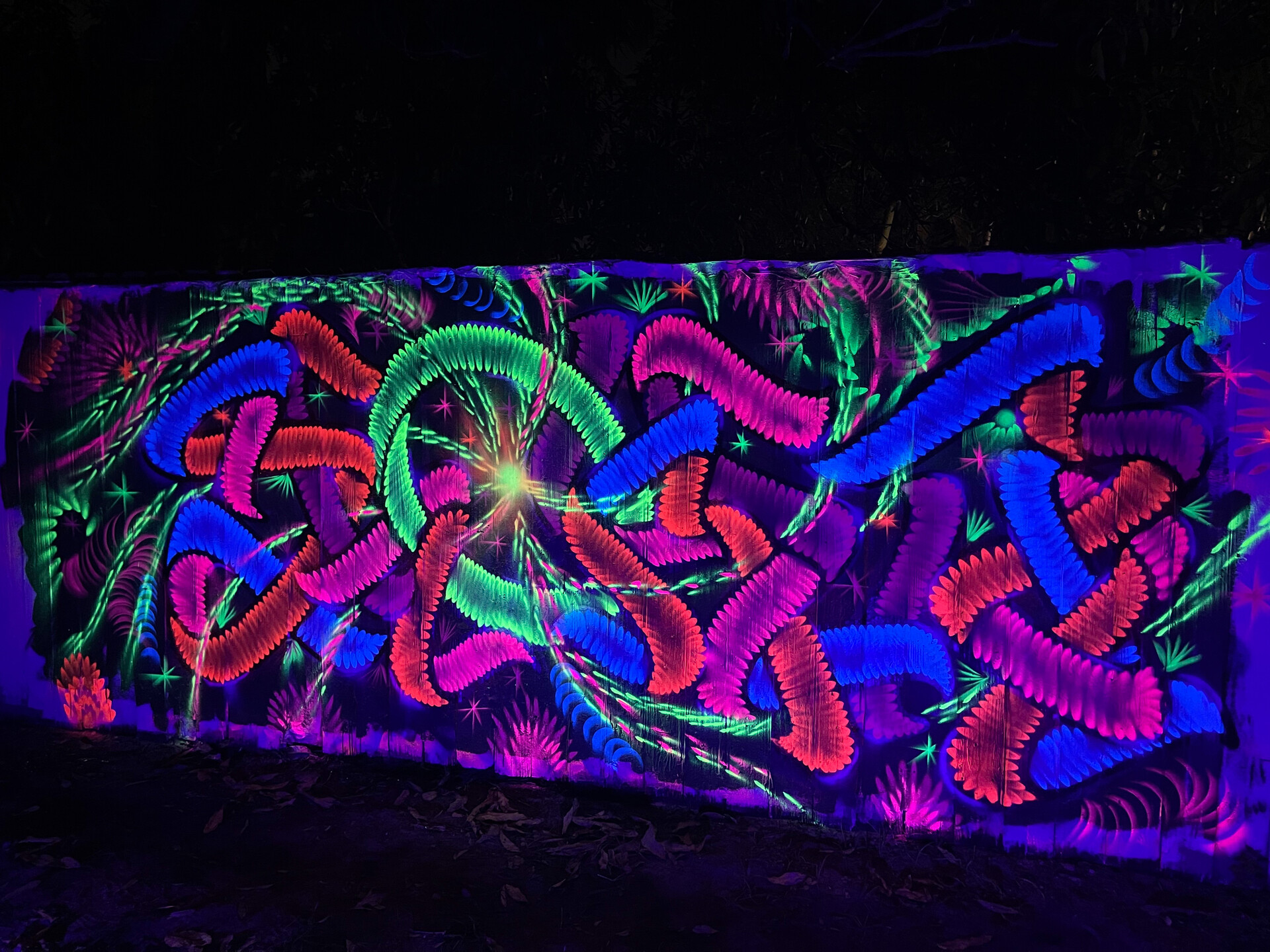 ArtStation - Shoker fluorescent graffiti art design