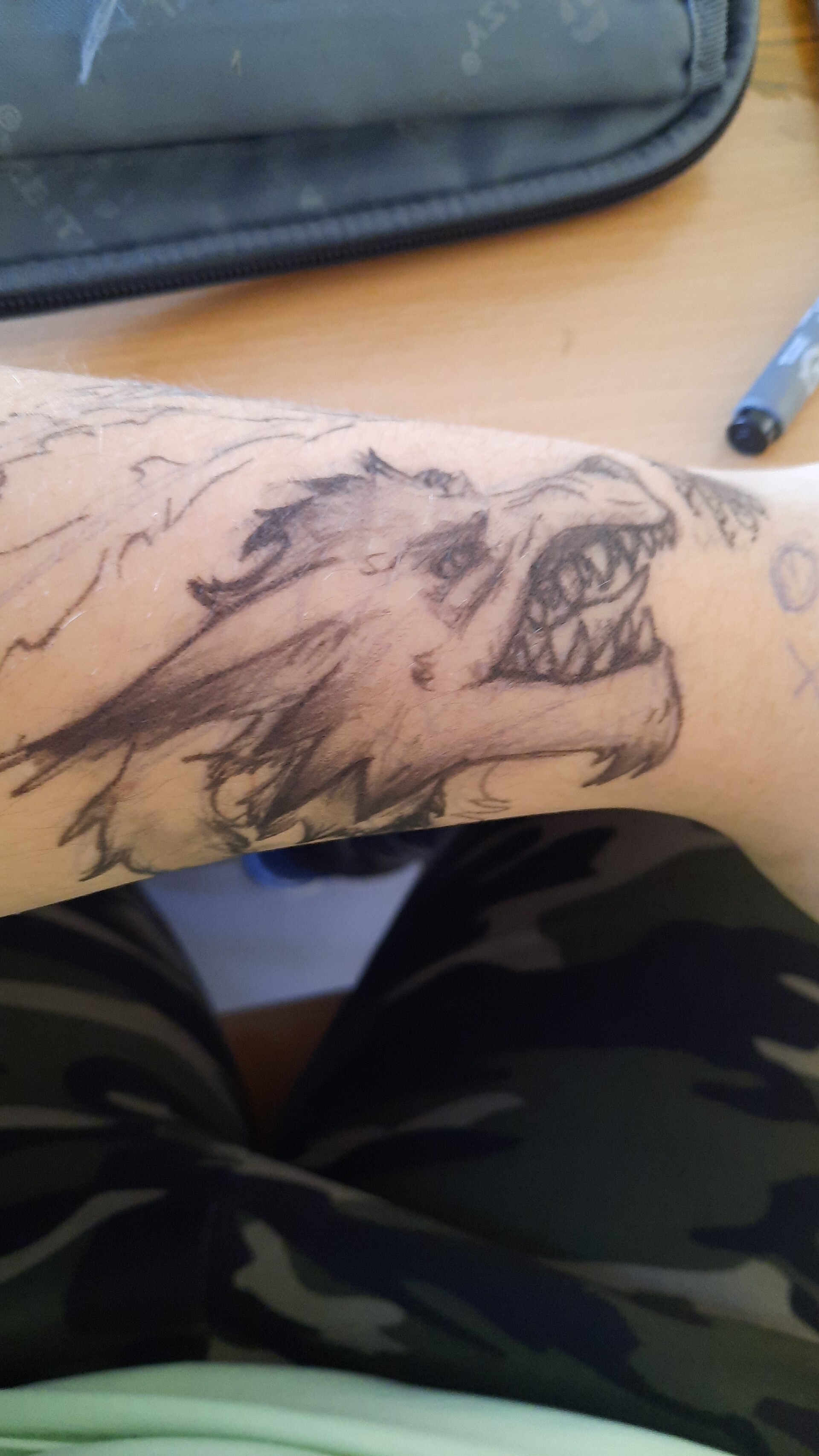 ArtStation - drawing dragons on my hand