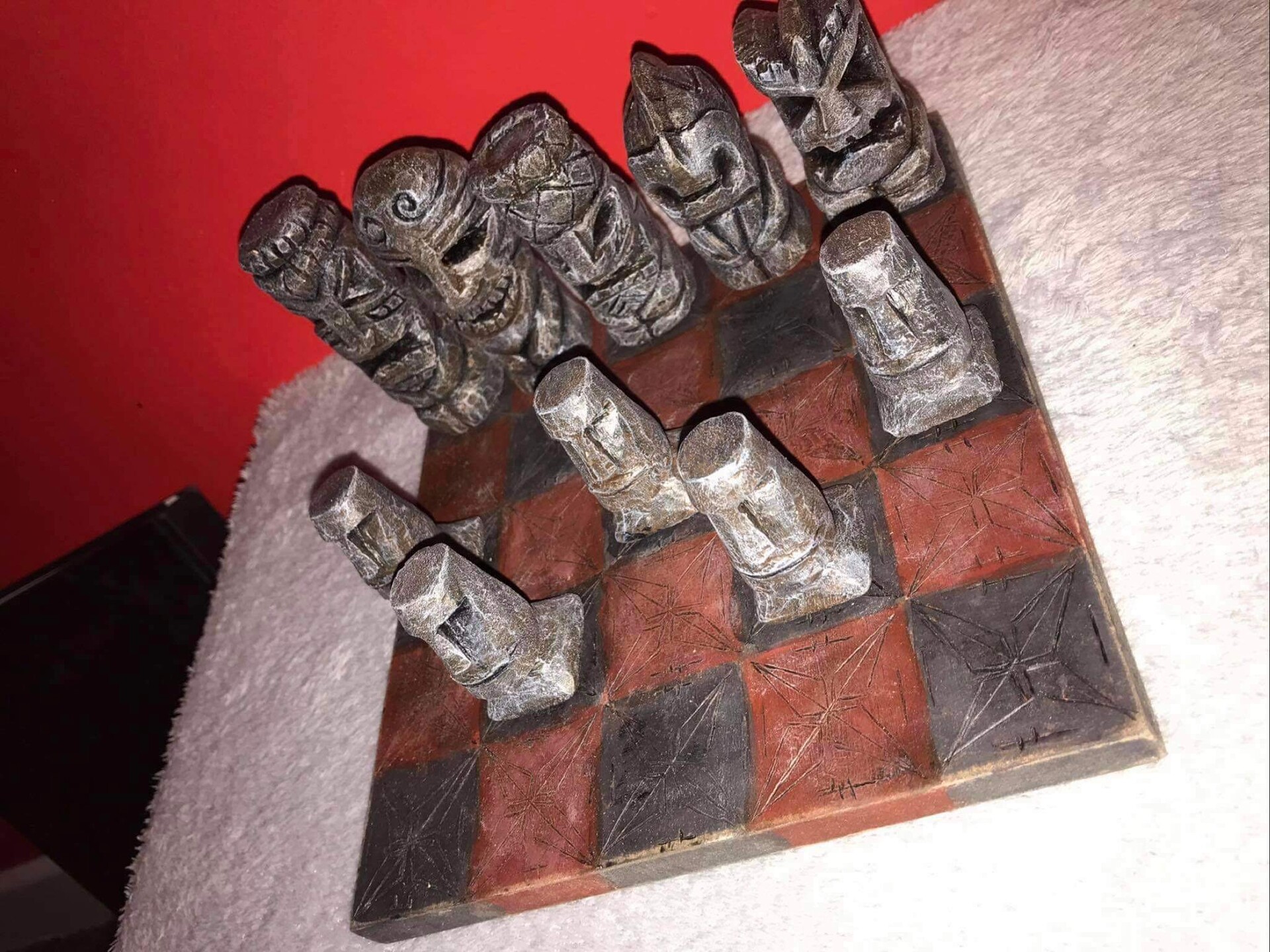 Annie - Polynesian Chess Set Design