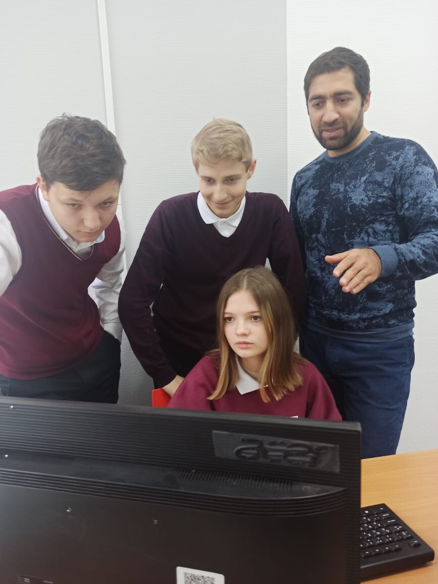 Leon Bedoev - Teacher's Portfolio