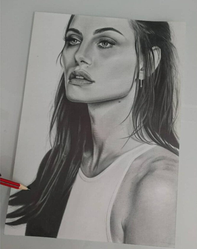 Alexandra Moreno - pencil portraits