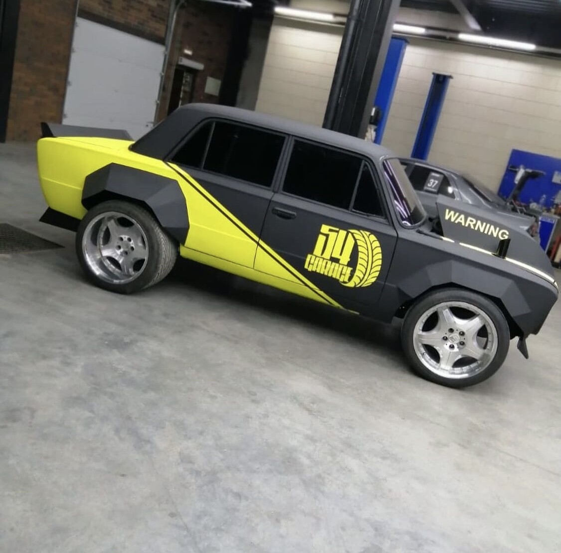 Nikita Davydenko - VAZ 2106 - ZhigaZIL - Ladzilla