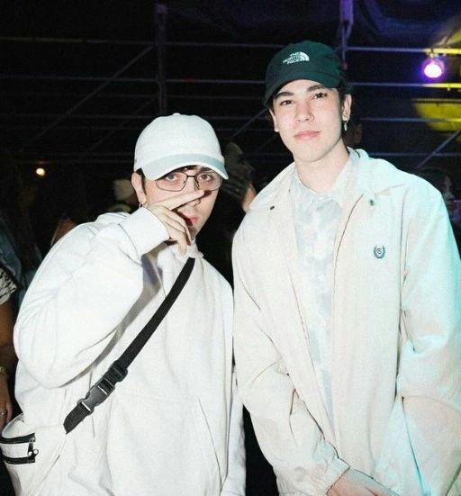 Tiffany Harris - Full body Emotes