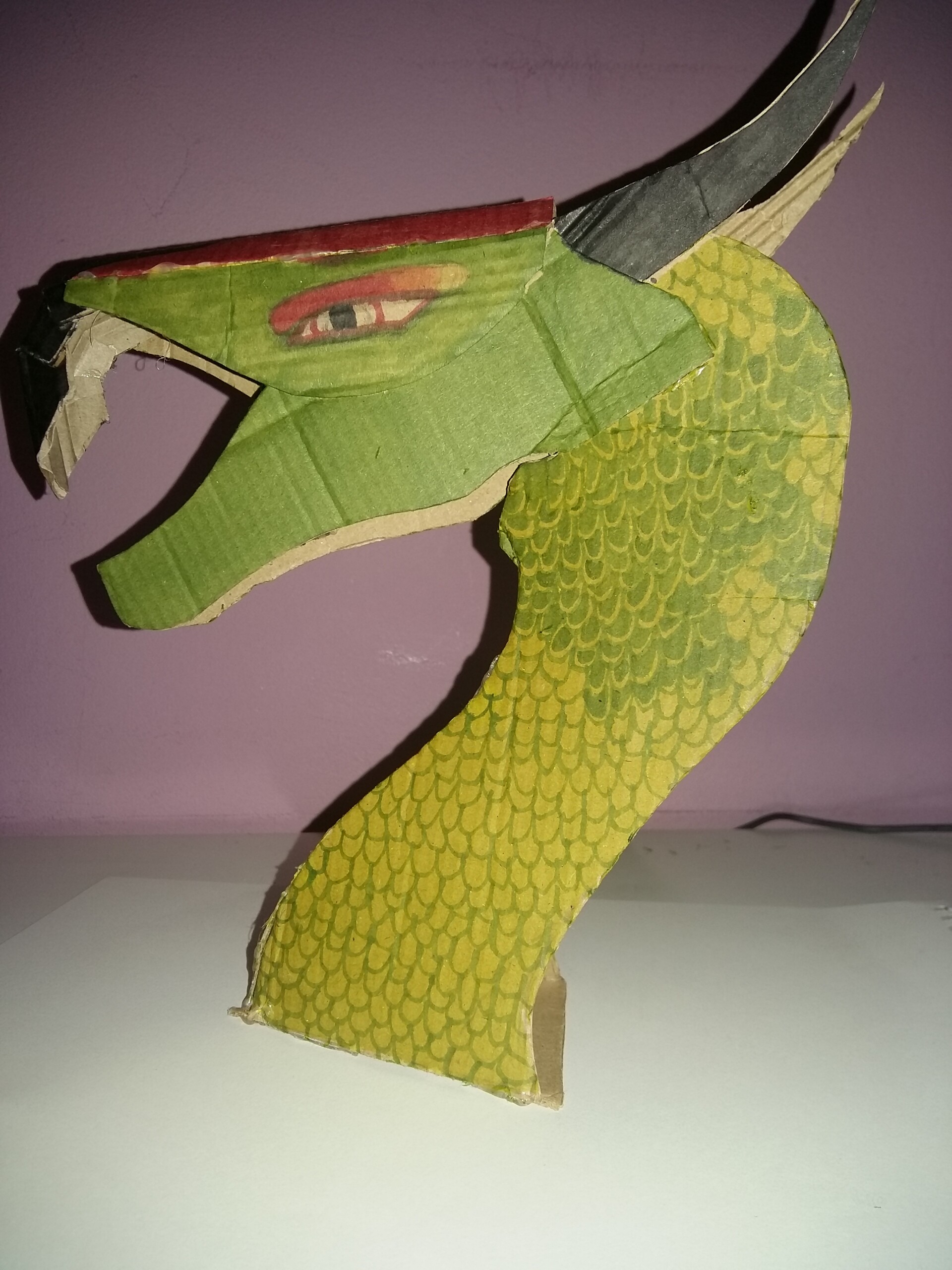 ArtStation - Cardboard Model - Wyvern Head