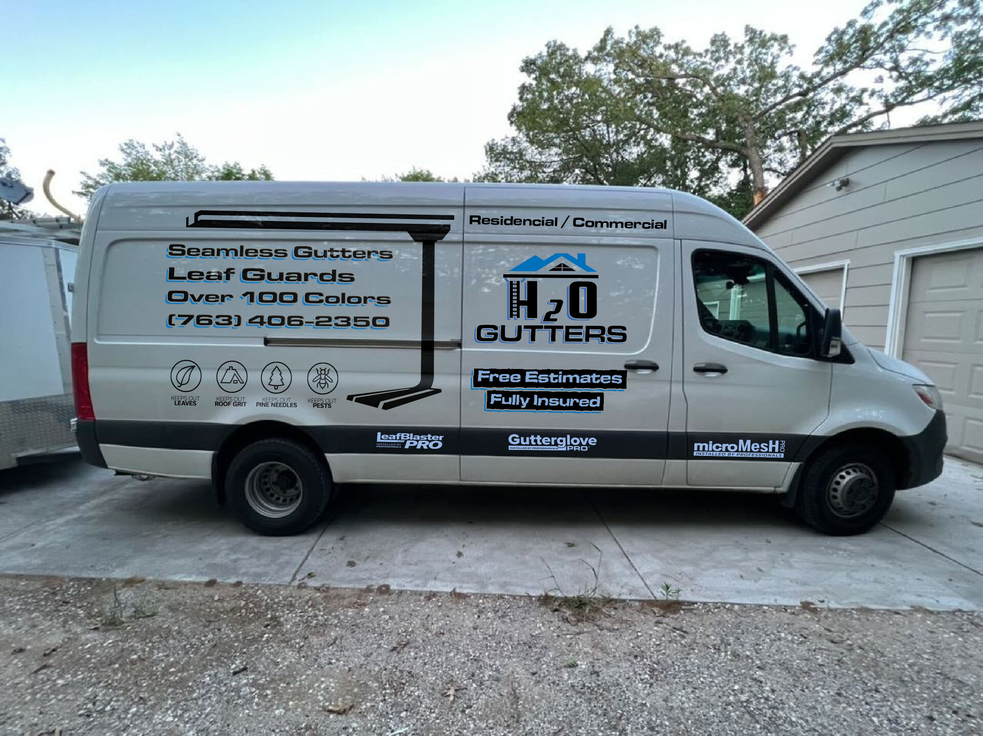 DMGraphicDesign - H2O Logo