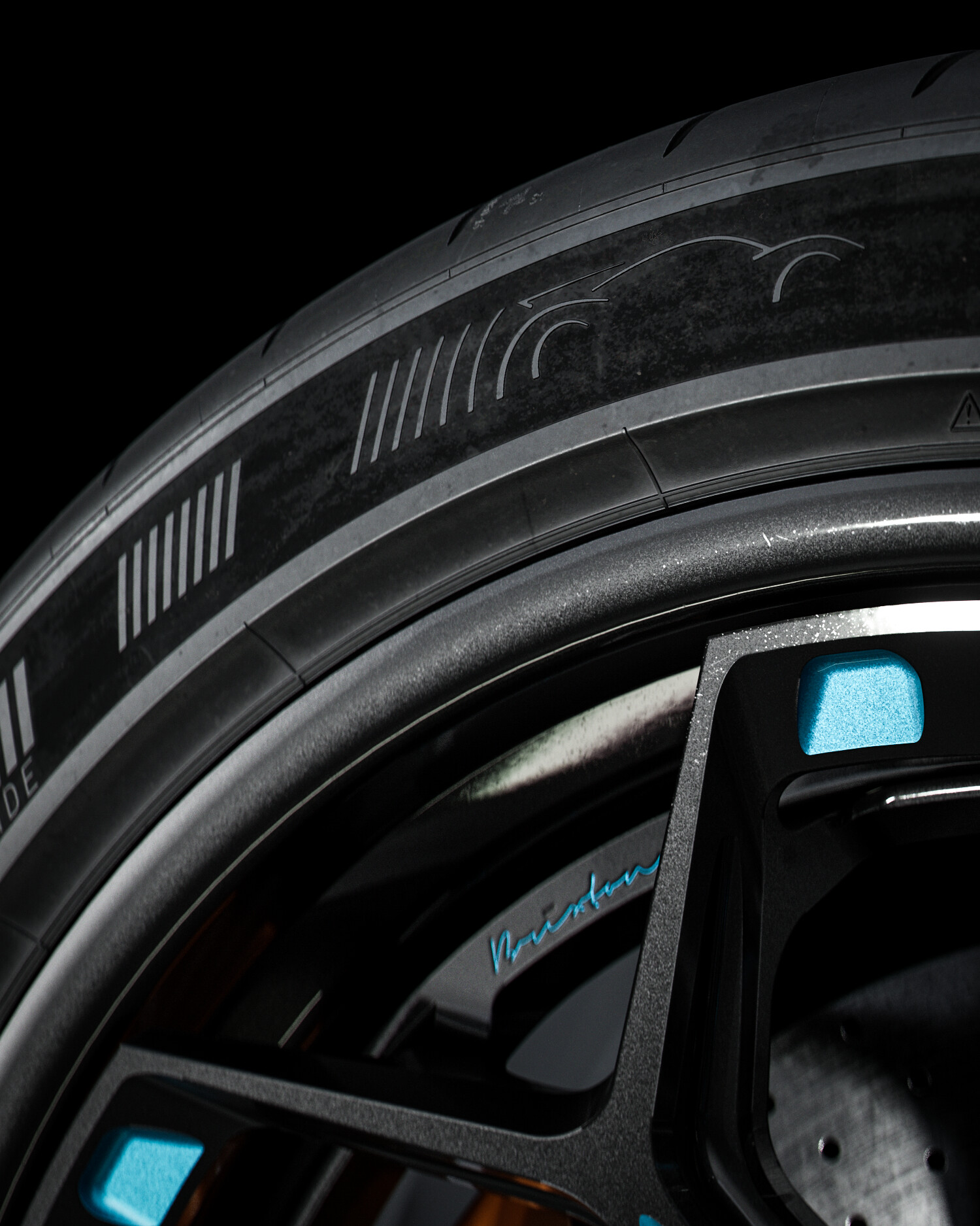 Roman Tikhonov - MICHELIN® Pilot Sport CUP 2 R • R 335/30 ZR20 XL (108Y ...