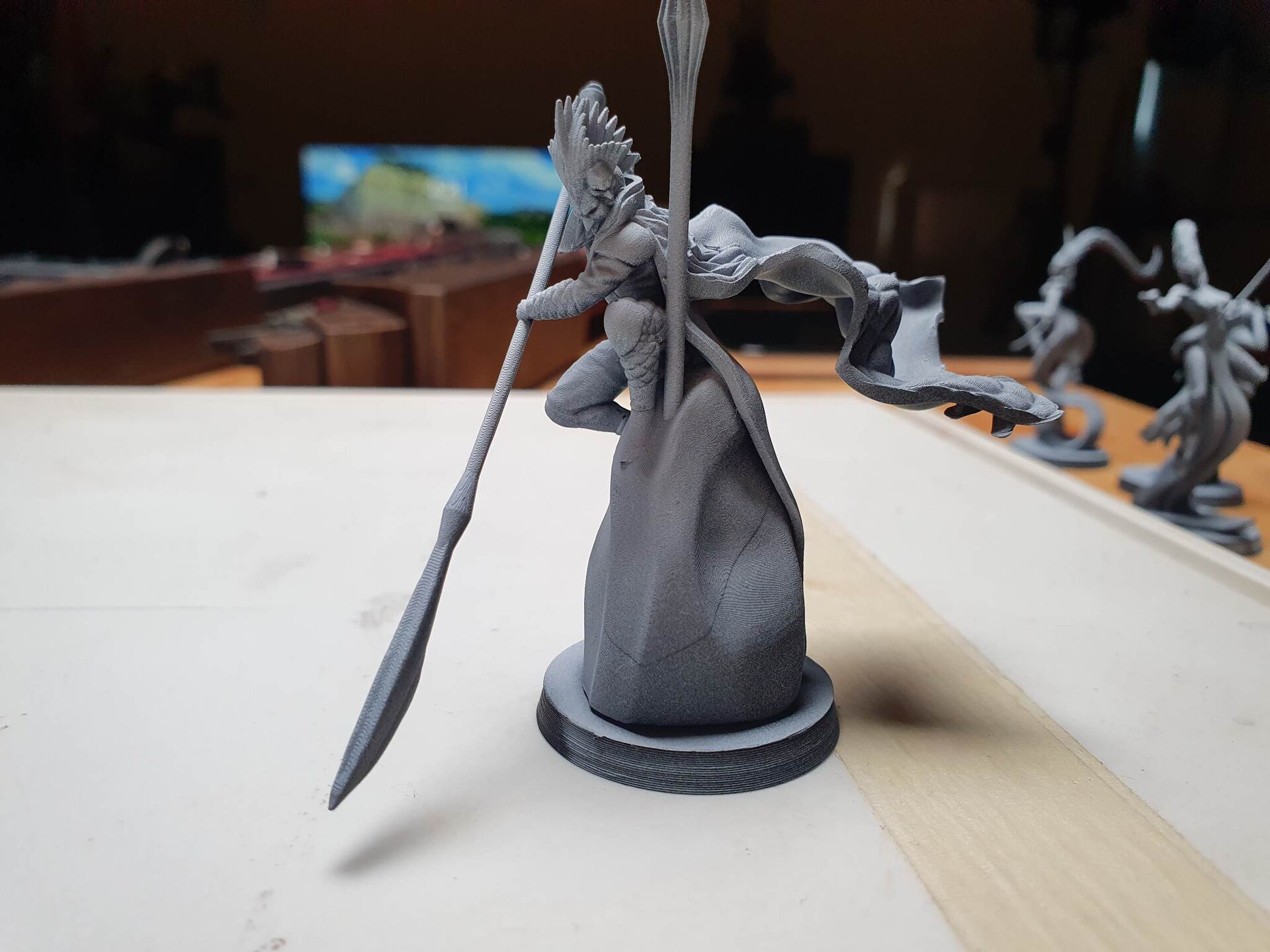 Isaac Odyss - Elven Jester - Mr Free Lance - 3D printable miniature
