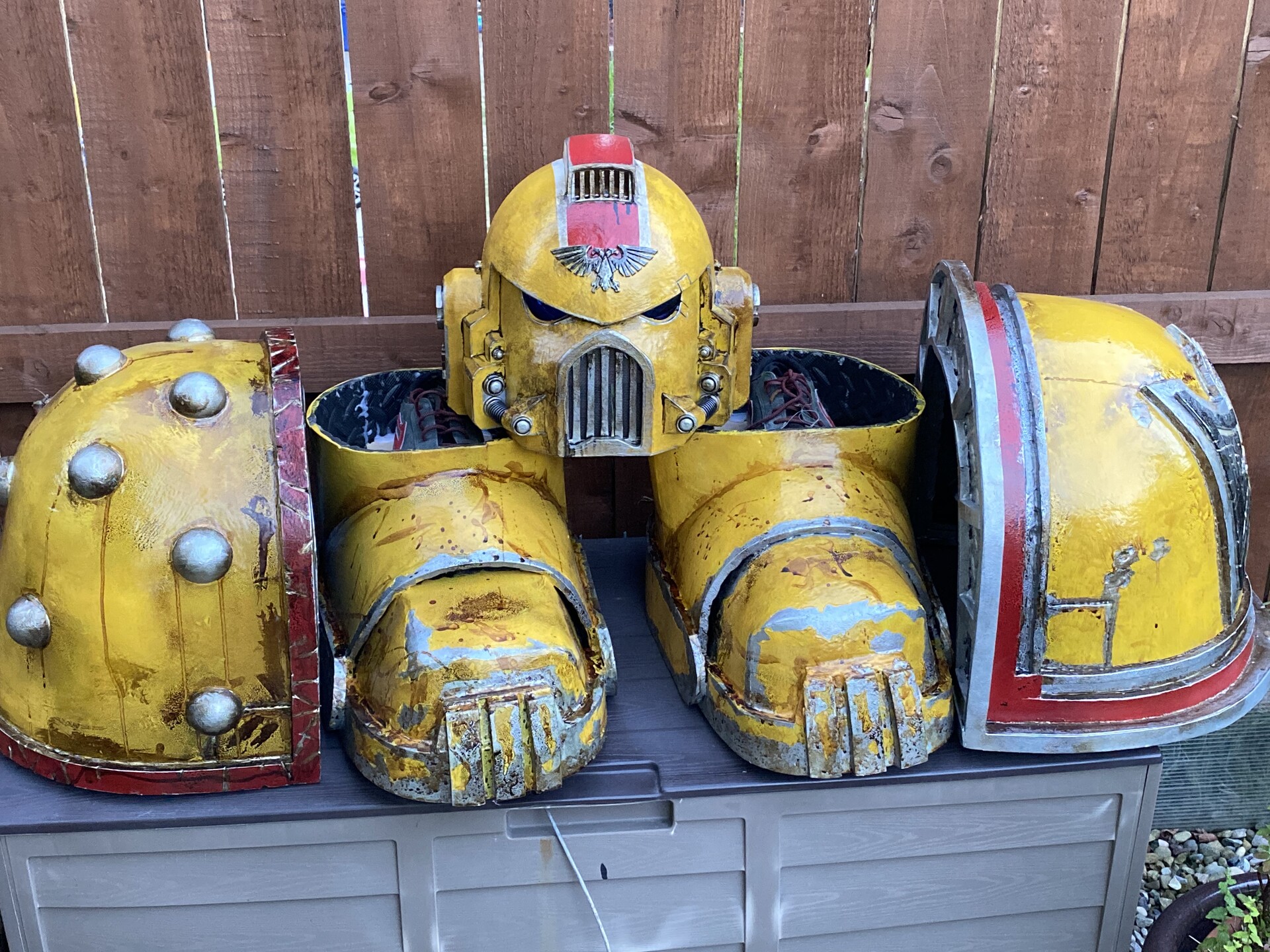 Em Johnson - Warhammer: The Horus Heresy - Imperial Fists Armour ...