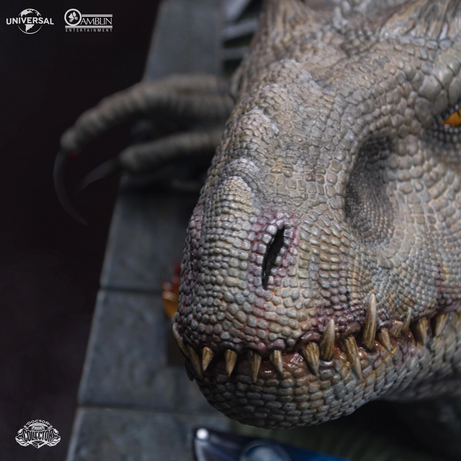 Victor Marin - Doctor Collector Indominus Rex Premium Statue
