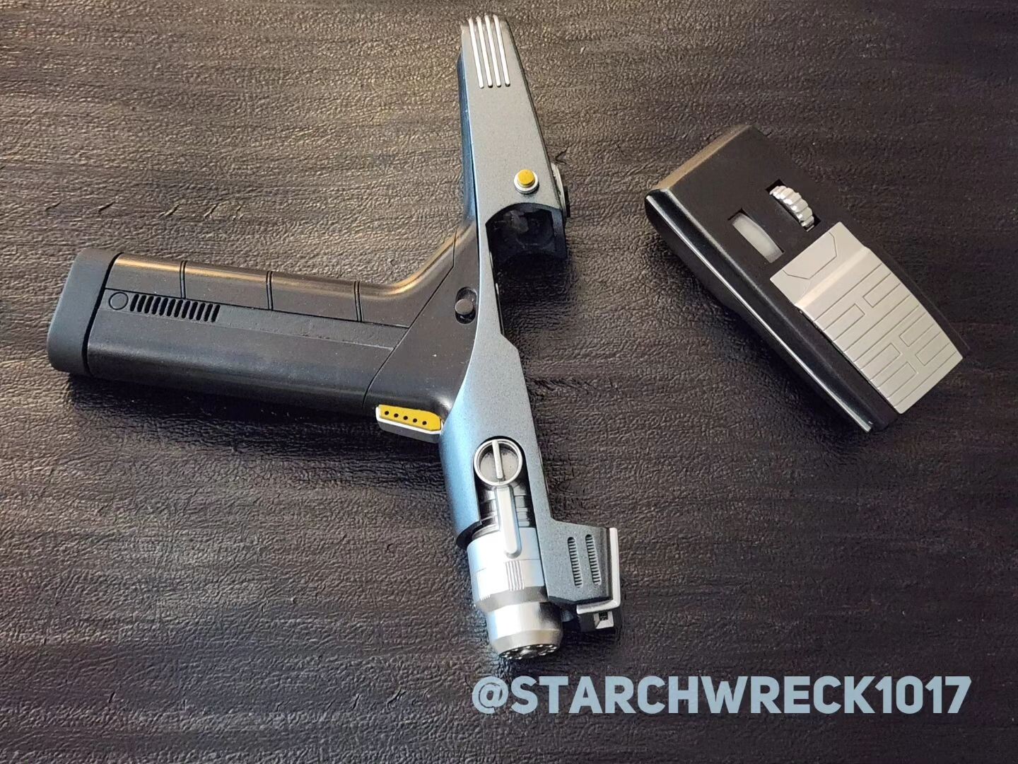 Ian Kisluk - Strange New Worlds Concept Phaser by Ray Lai