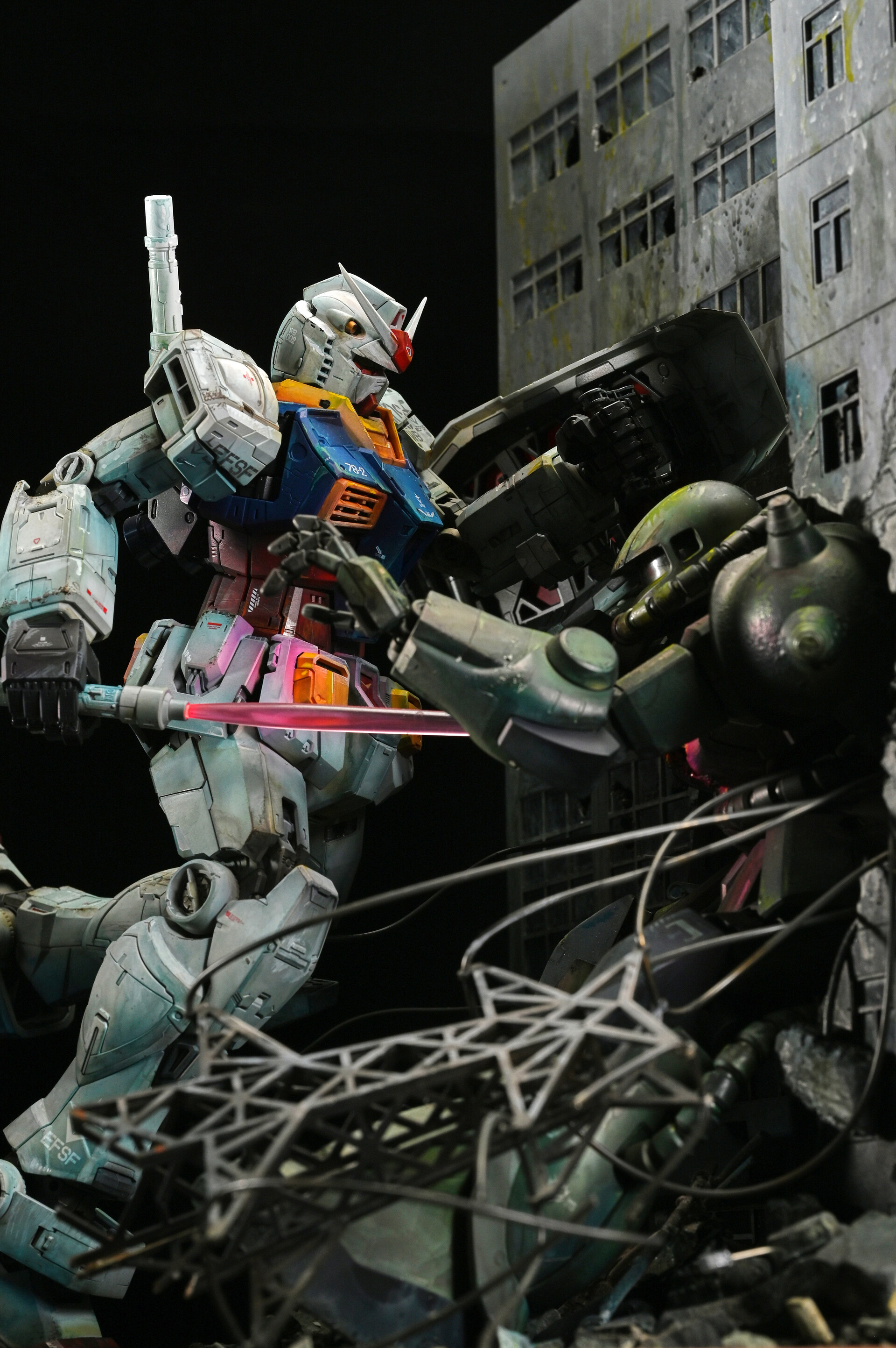 Krabs M.Art x 蟹佬模研漆藝所 - Gundam vs Zaku Decisive Battle PG 1/60 by 塗裝製作 蟹佬