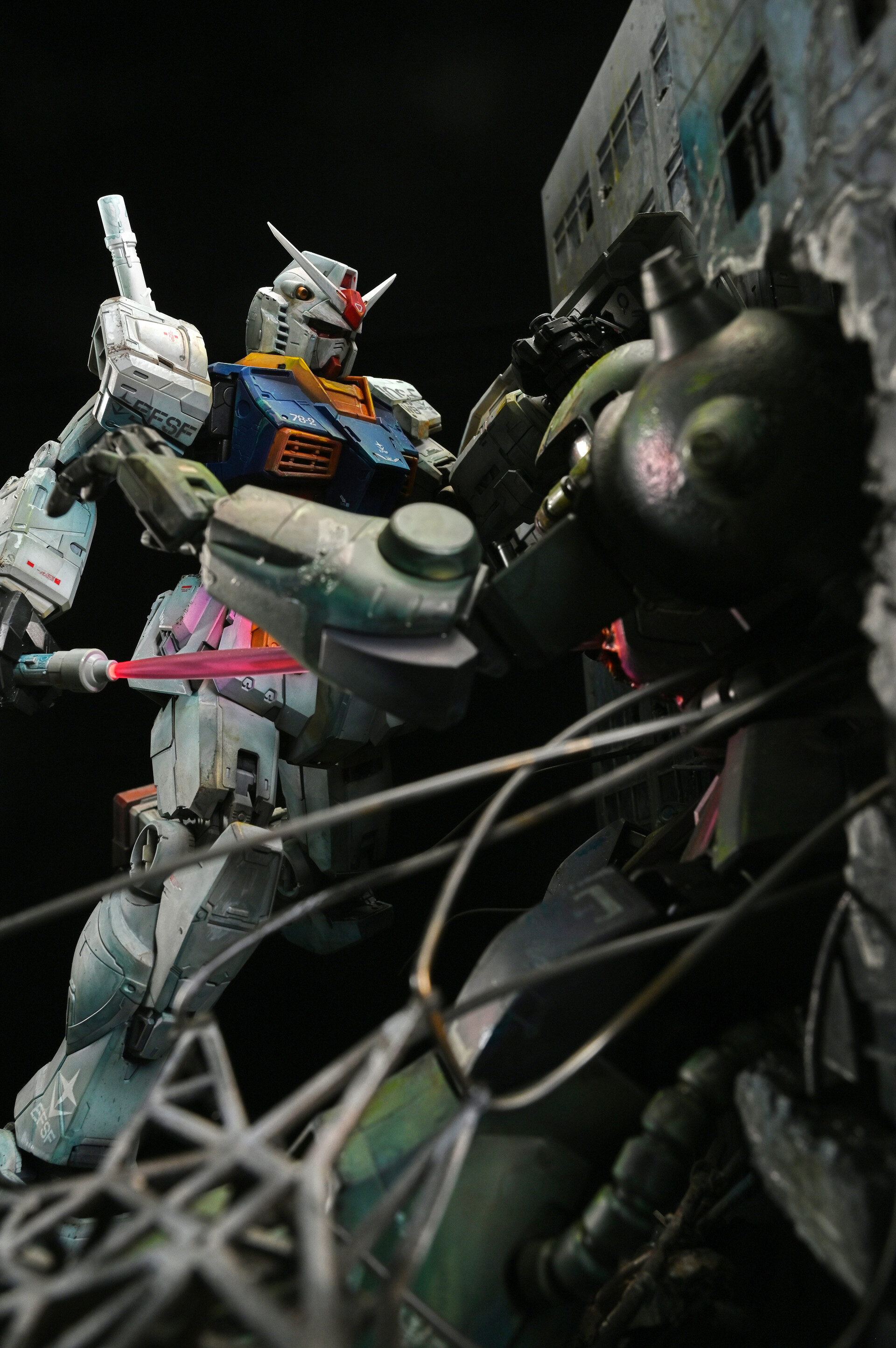 Krabs M.Art x 蟹佬模研漆藝所 - Gundam vs Zaku Decisive Battle PG 1/60 by 塗裝製作 蟹佬