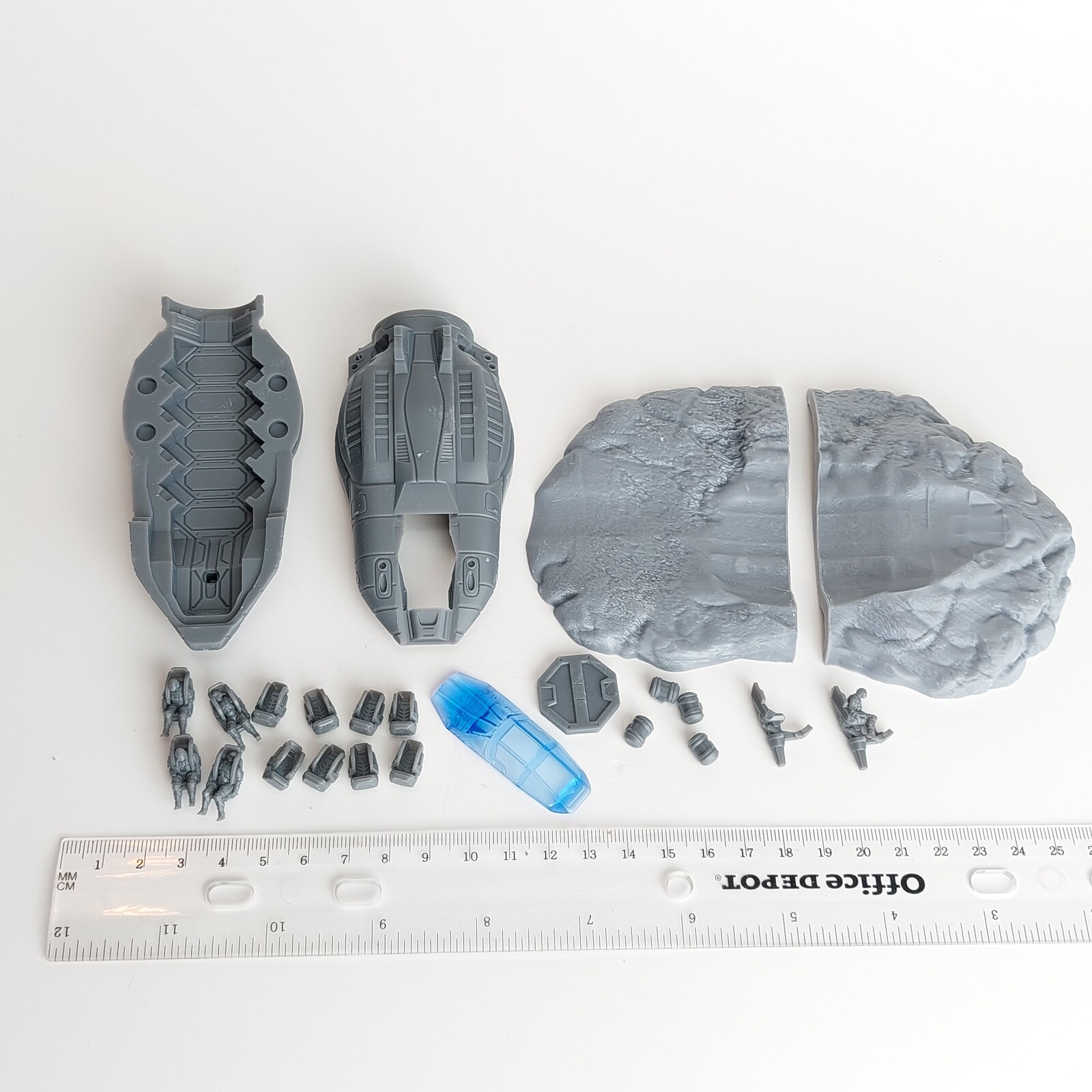 Vincent Colborn - Bumblebee Lifepod - Halo Miniature Fan Project