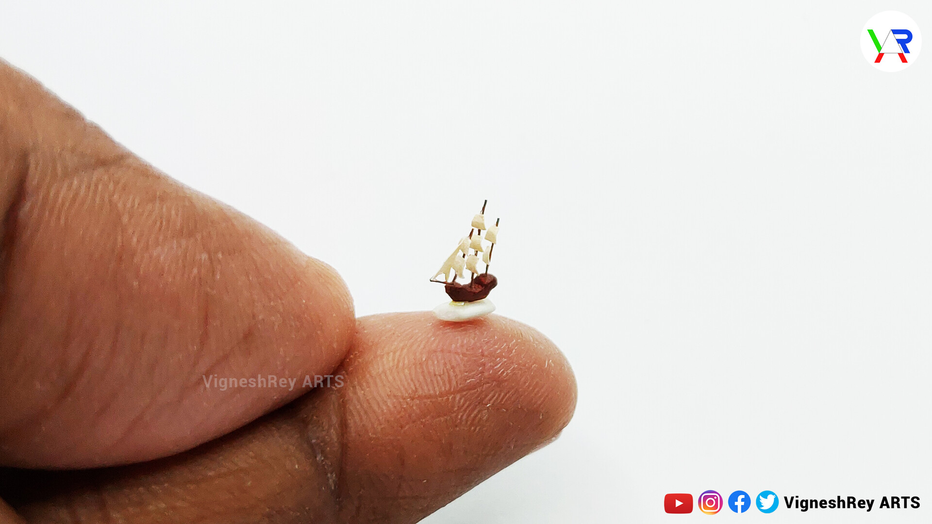 ArtStation - Micro Sculpture of VINTAGE Sailing Ship on a Grain of Rice